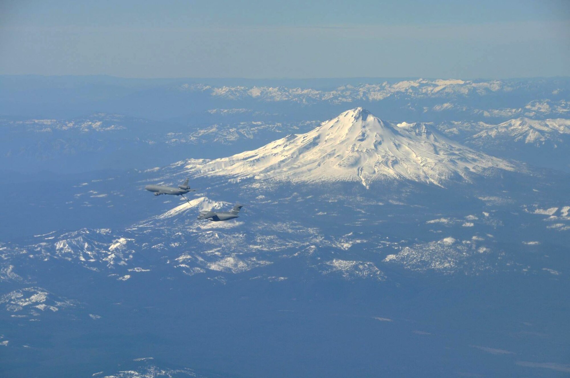 70th Air Refueling Squadron trains on mid-air refueling during AFSC UTA ...