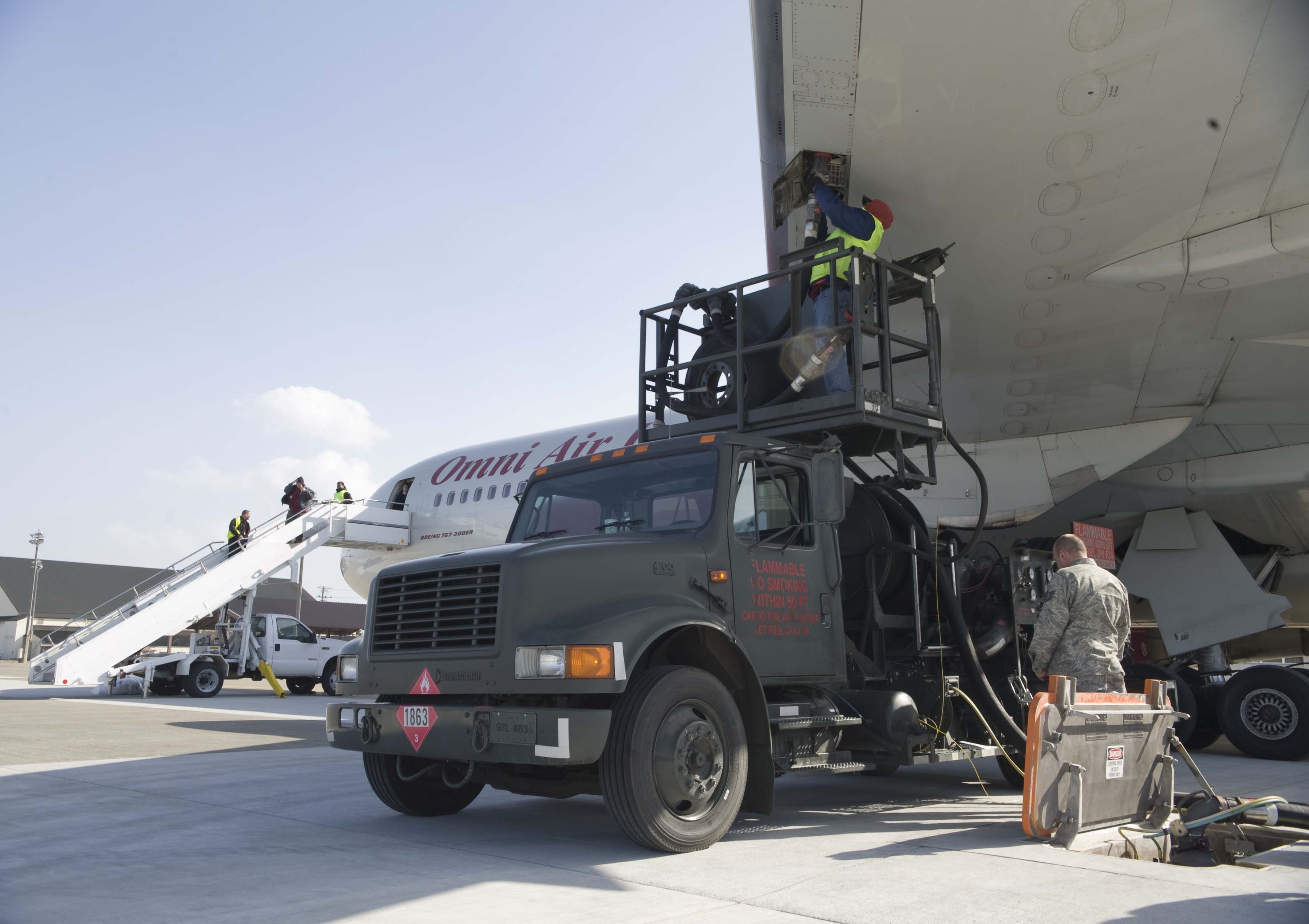 Speeding it up: 35 LRS Refueling > Misawa Air Base > Article Display