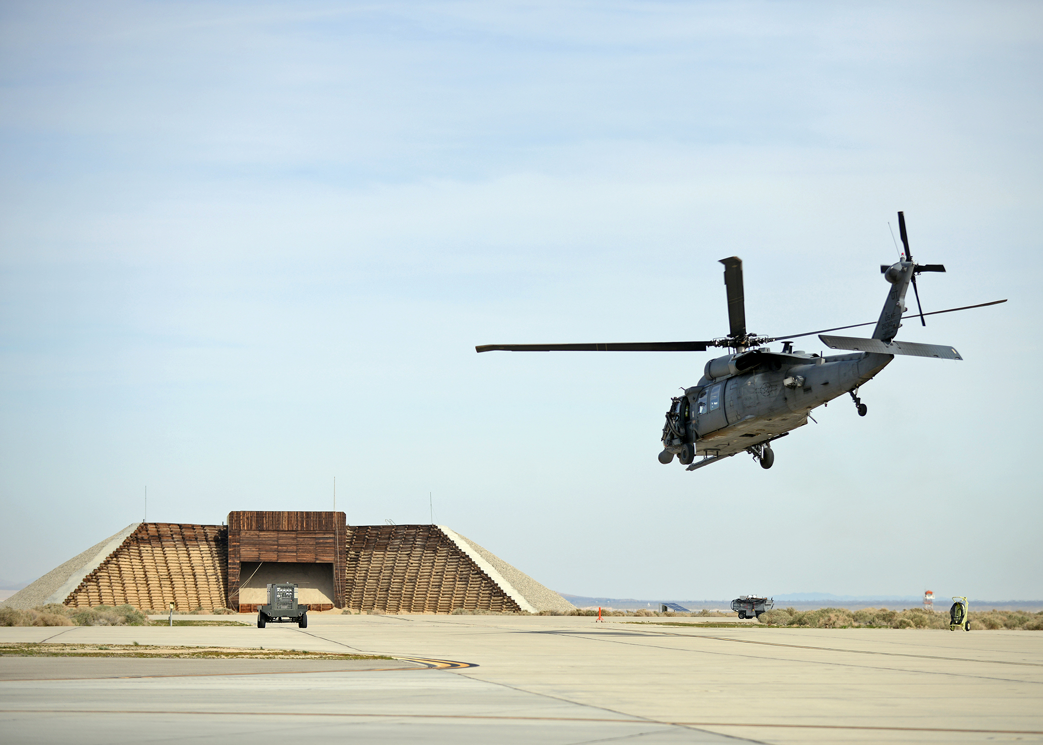 Pave Hawk team gives test at Edwards a shot > Edwards Air Force Base ...