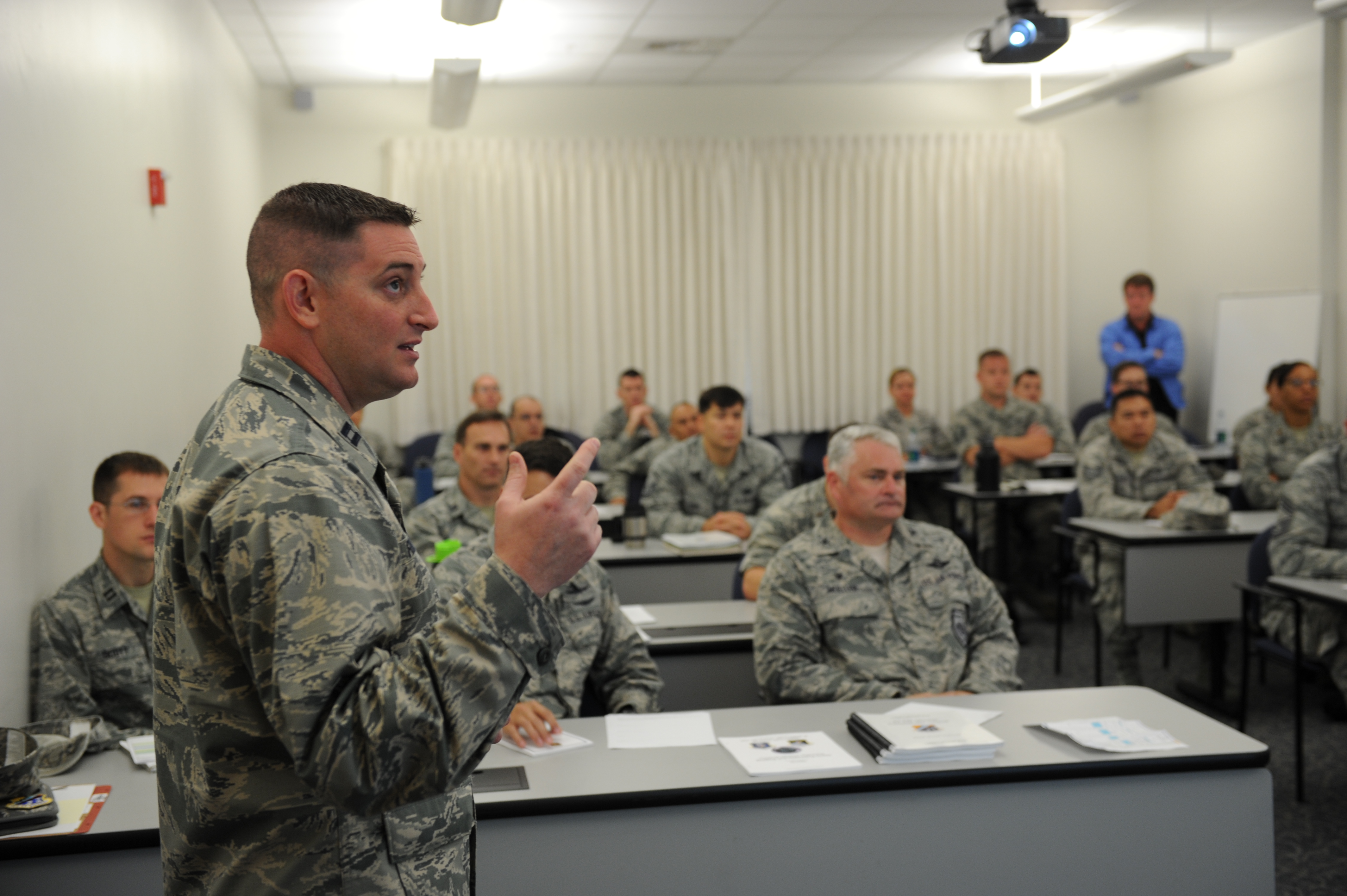 JBPHH hosts Cyberspace Mission Commander Training > 15th Wing > Article ...