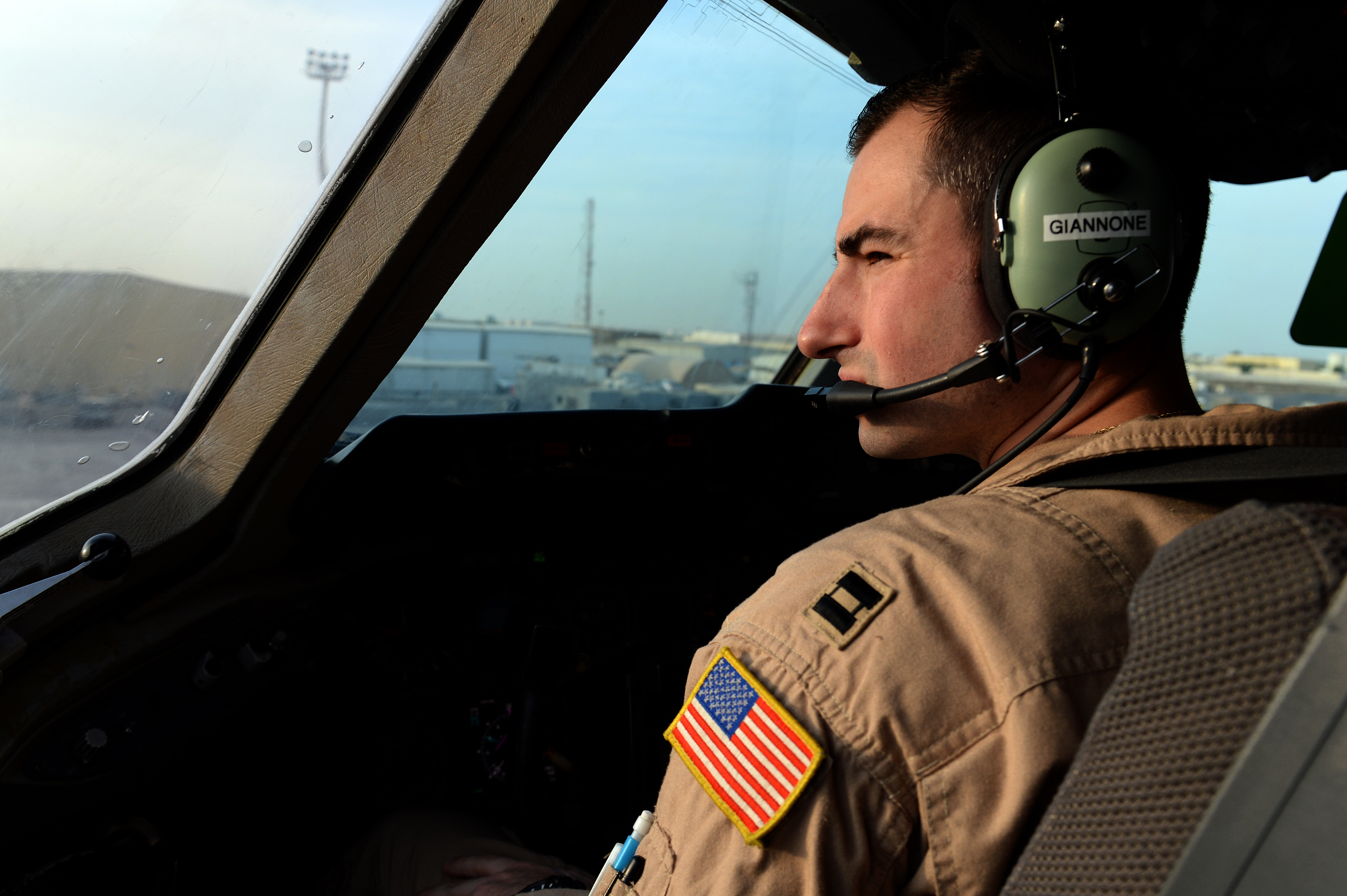 KC-10 crew keeps mission going