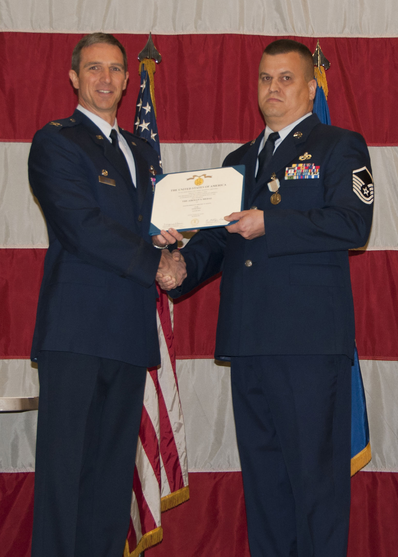 Reservist awarded Airman's Medal for act of heroism > Air Combat ...