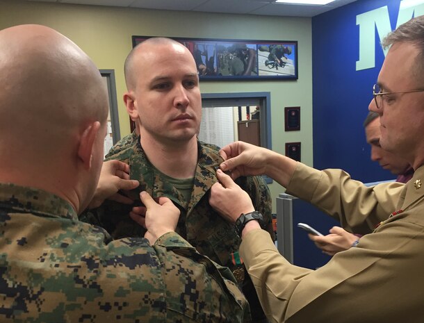 Marine sniper hits his mark on recruiting duty
