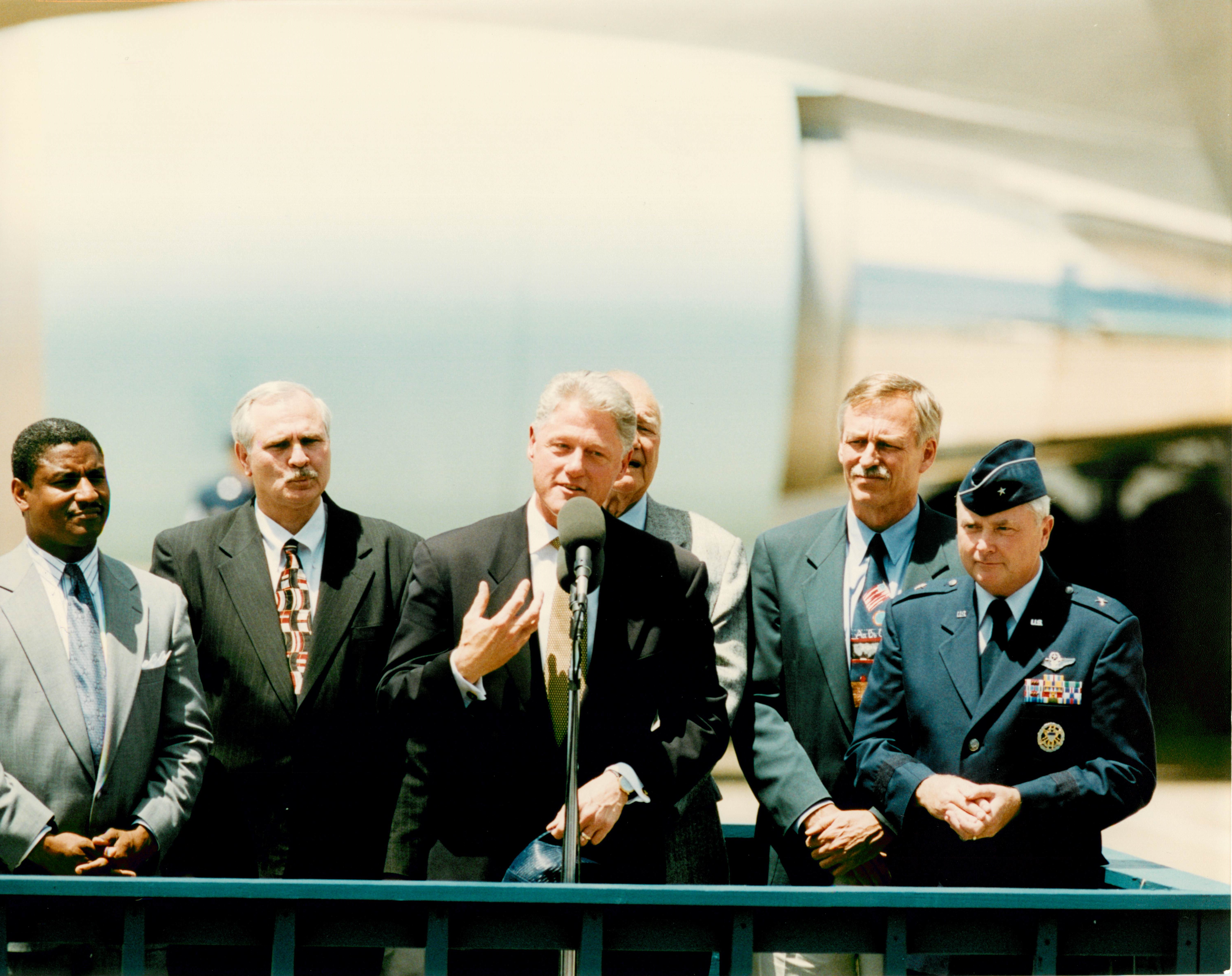 President Clinton visits LRAFB