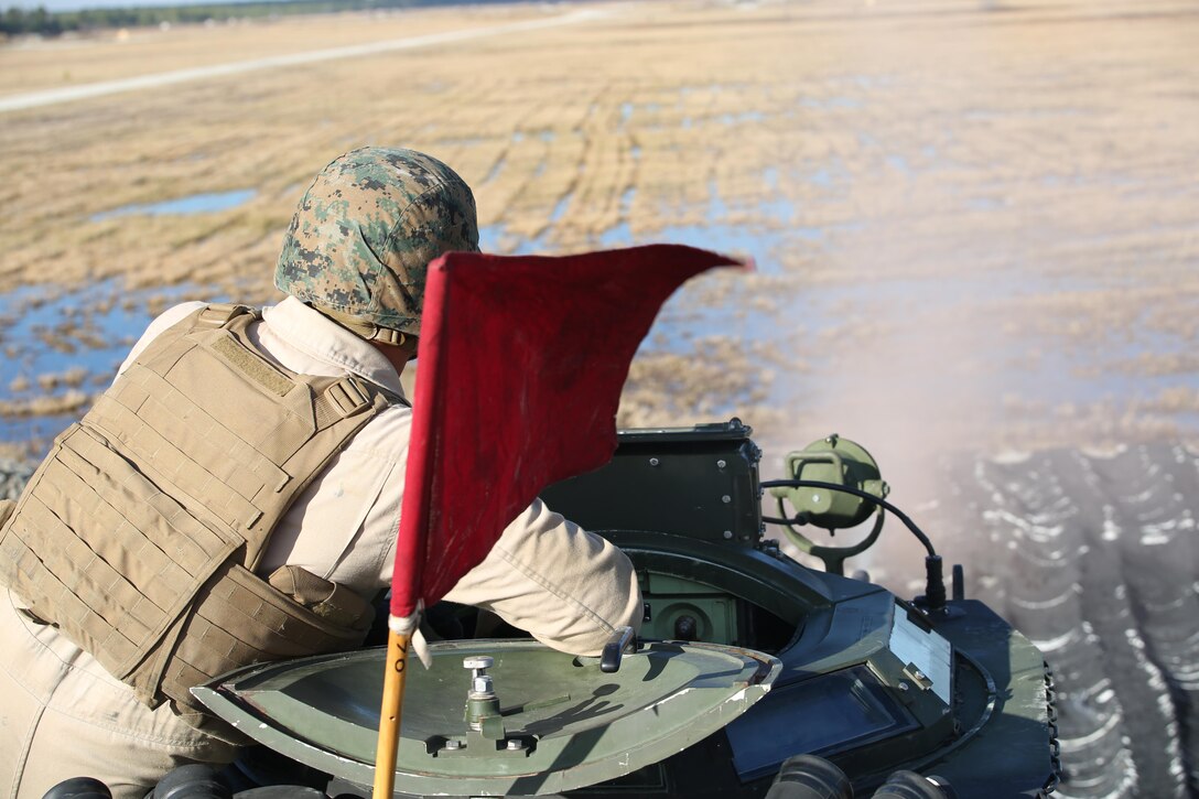 Integrated Task Force AAV Platoon take aim on gunnery skills