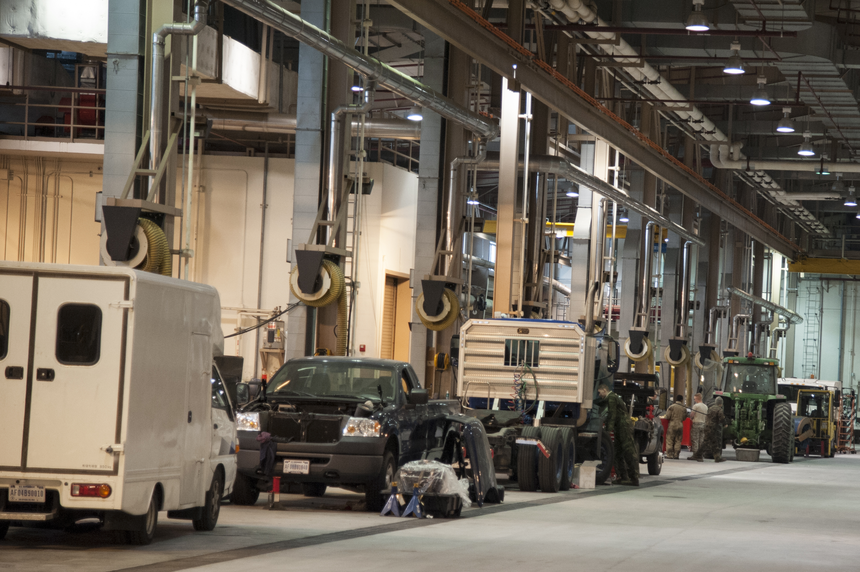 Execute Operations: 51 LRS Vehicle Maintenance > Osan Air Base ...