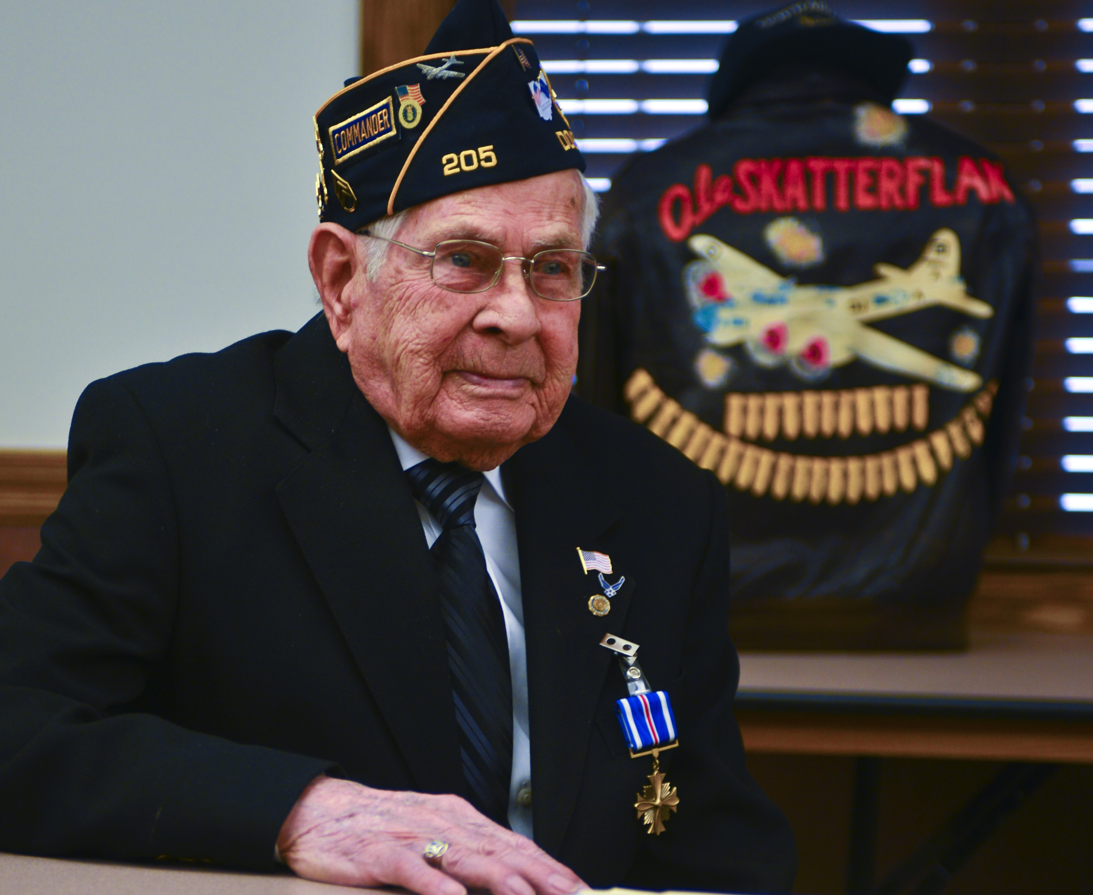 World War II veteran receives medal over 70 years later > 121st Air ...