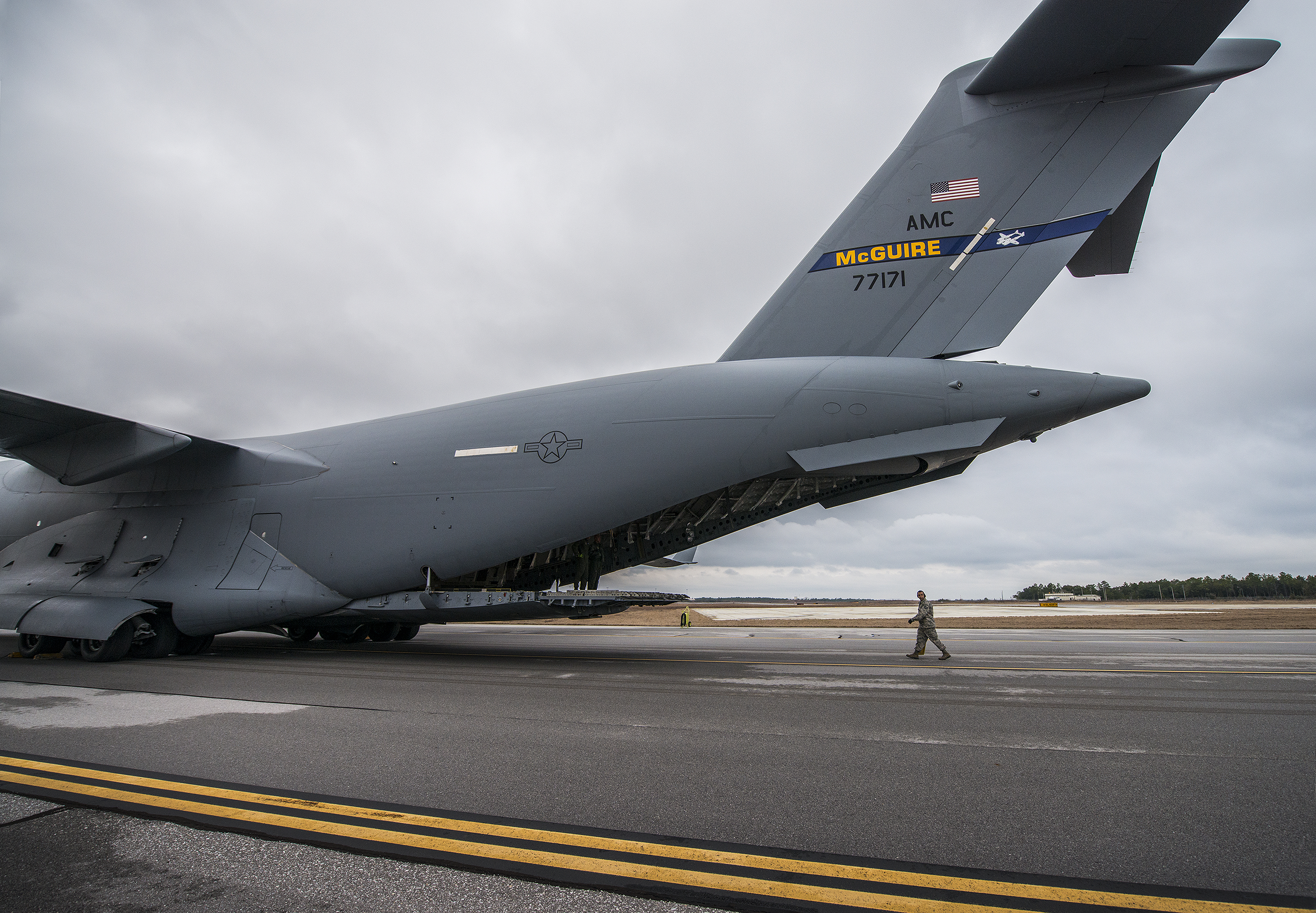 Globemaster touches down at Duke Field > Eglin Air Force Base > Article ...