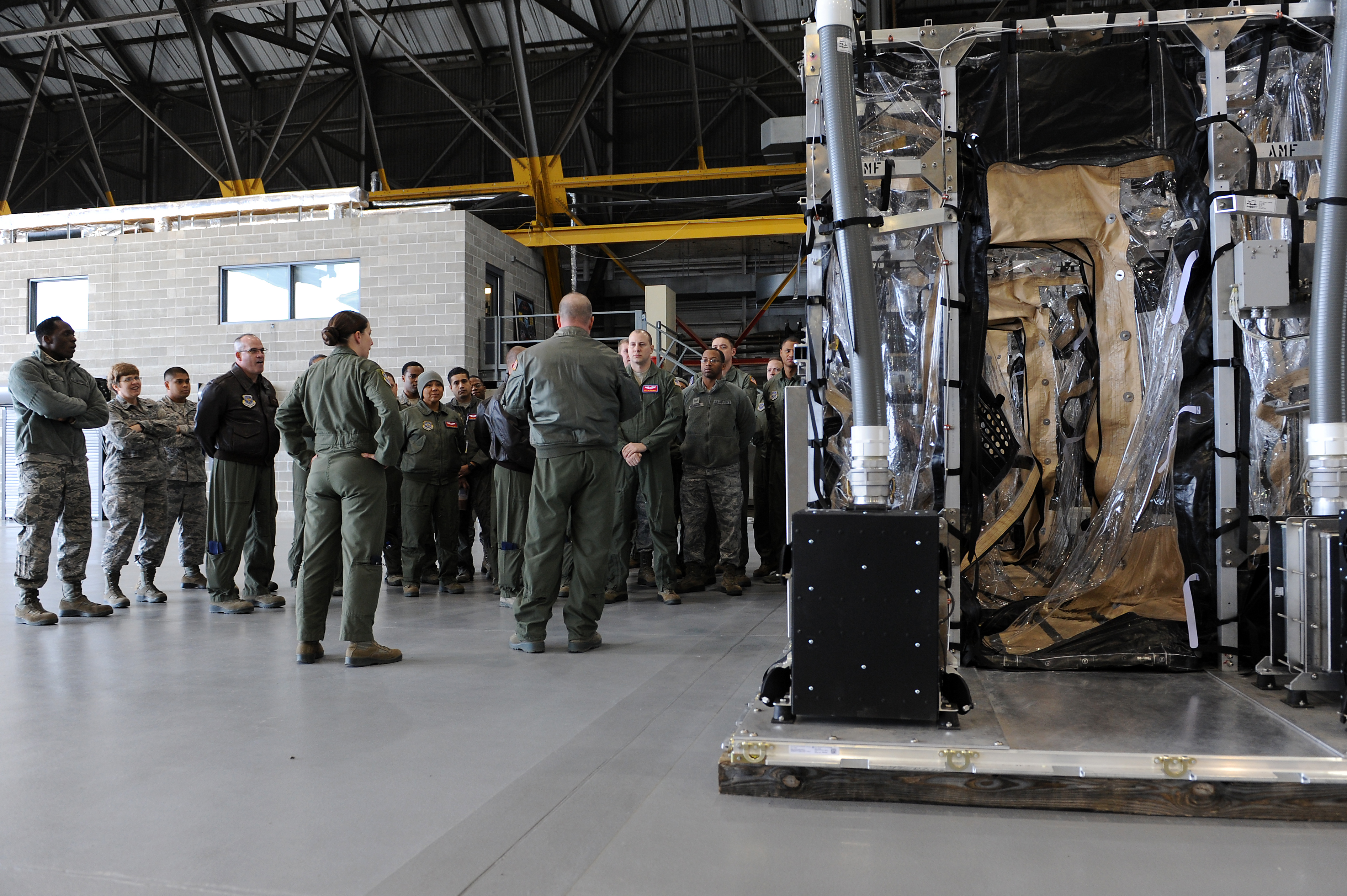 Scott Airmen train on Transport Isolation System > Air Mobility Command ...