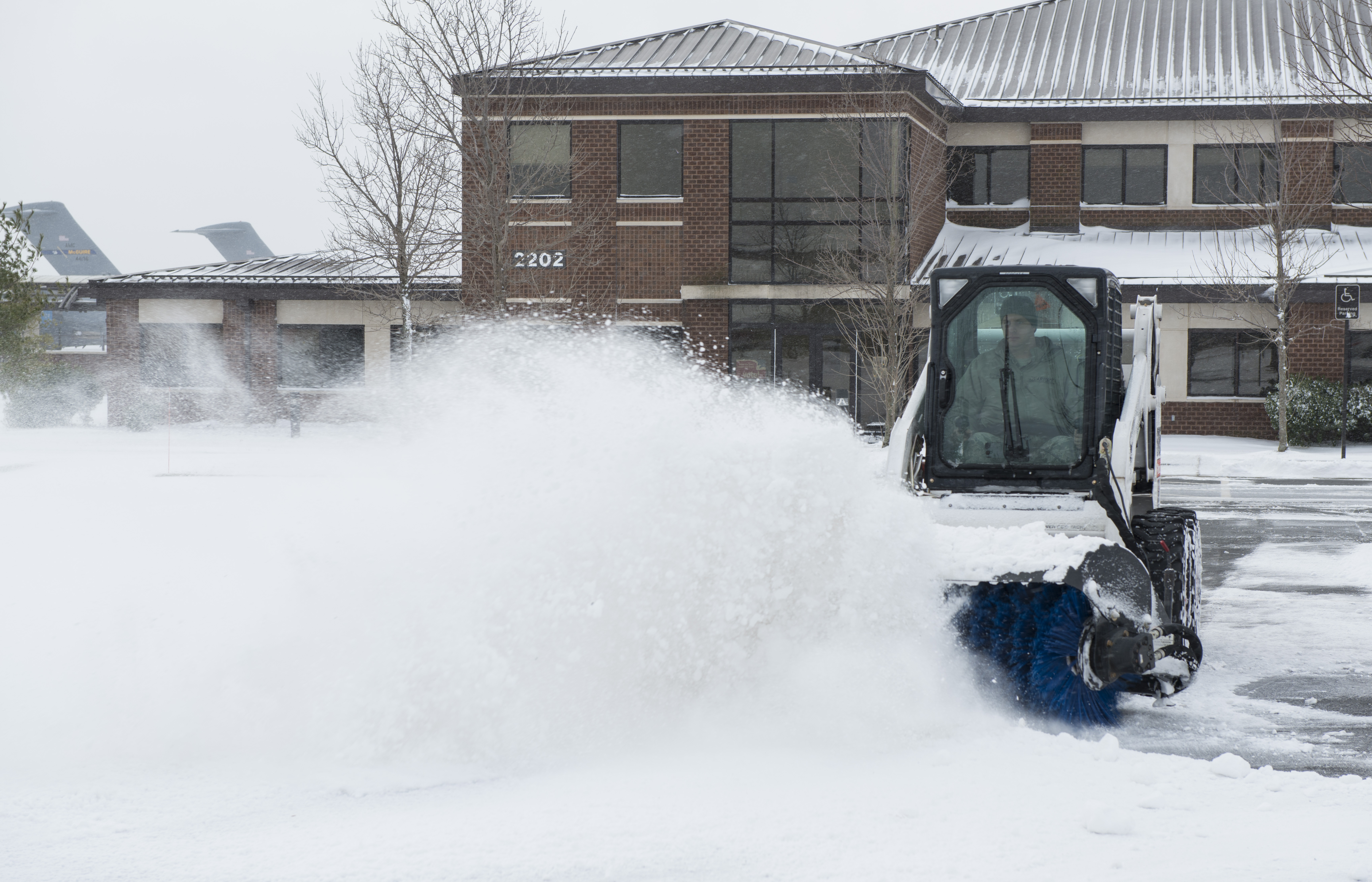 Snow dogs plow through snow, clear flight line > Joint Base McGuire-Dix ...