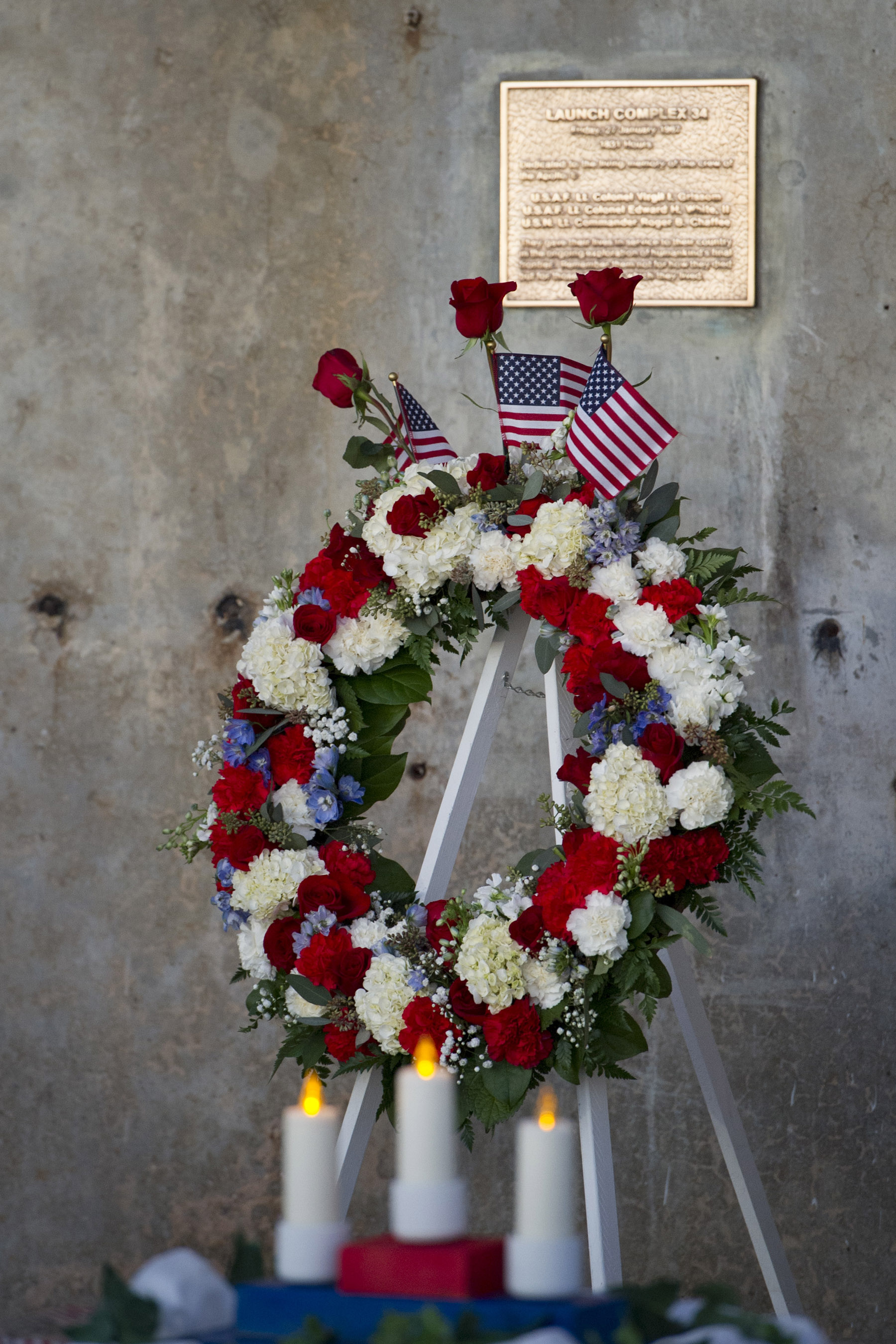Apollo 1 crew remembered, honored in annual memorial ceremony > Space ...