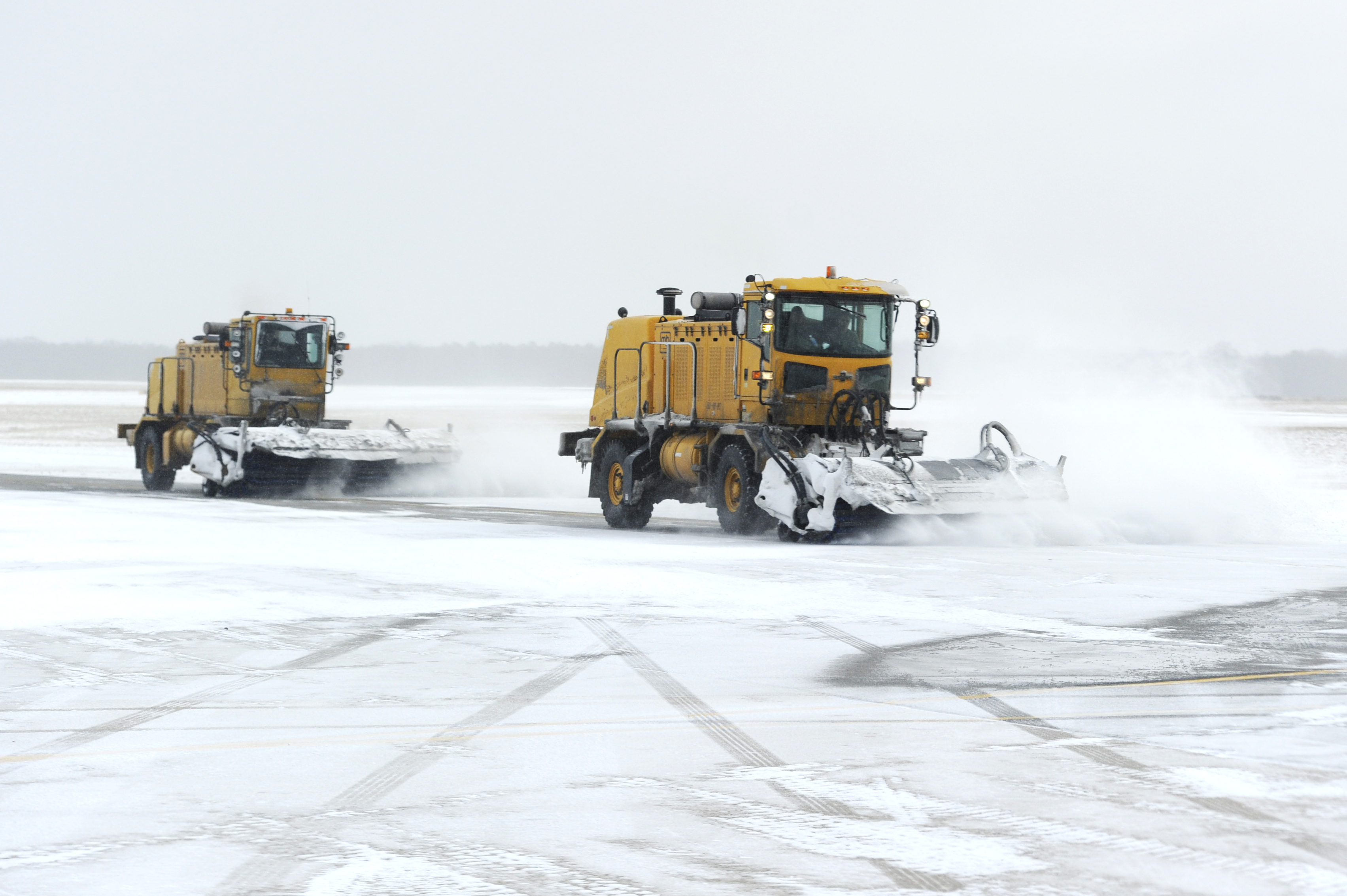 Snow dogs plow through snow, clear flight line > Joint Base McGuire-Dix ...