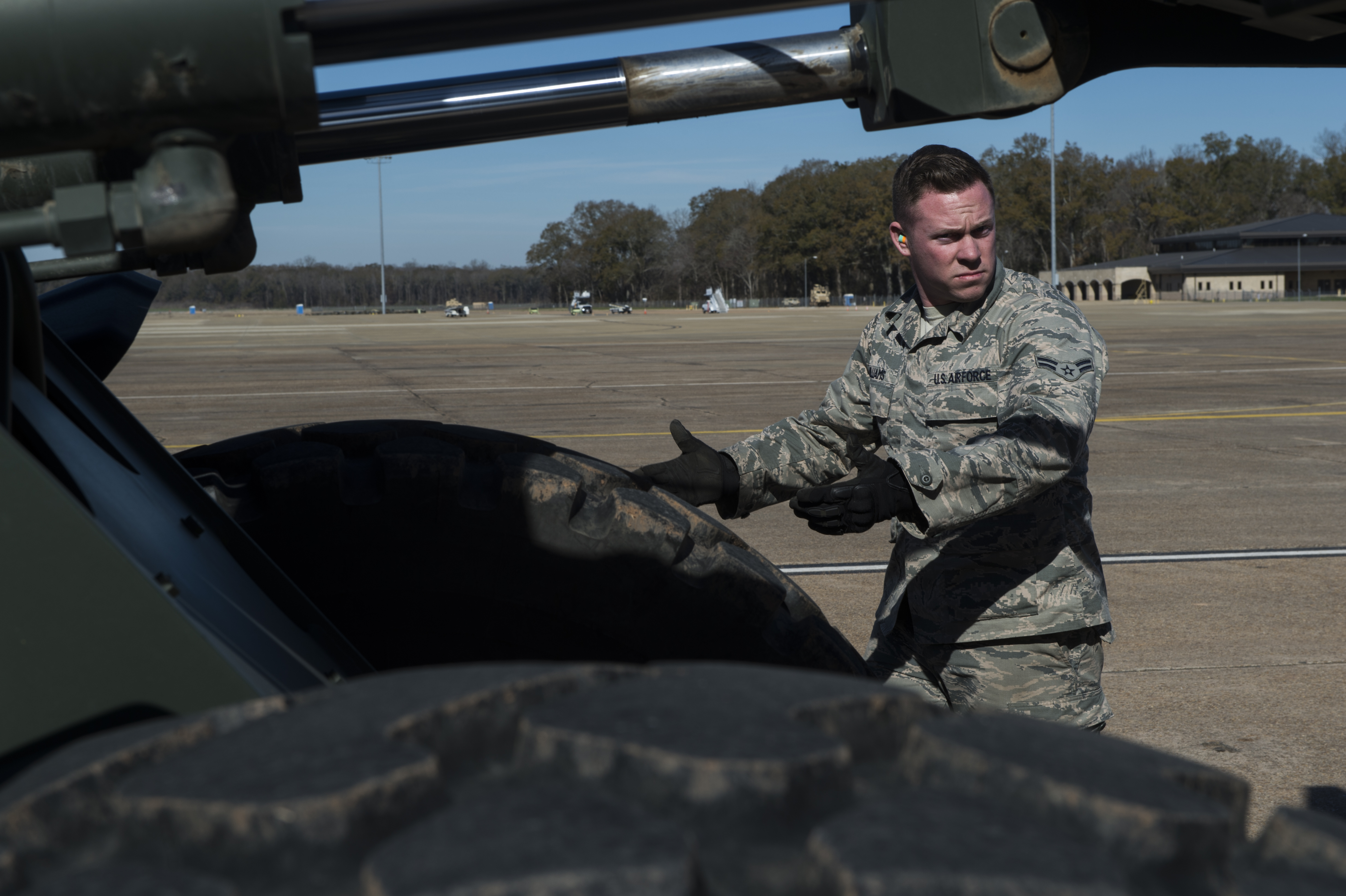 CRW maintains readiness with Army at joint exercise > Joint Base ...