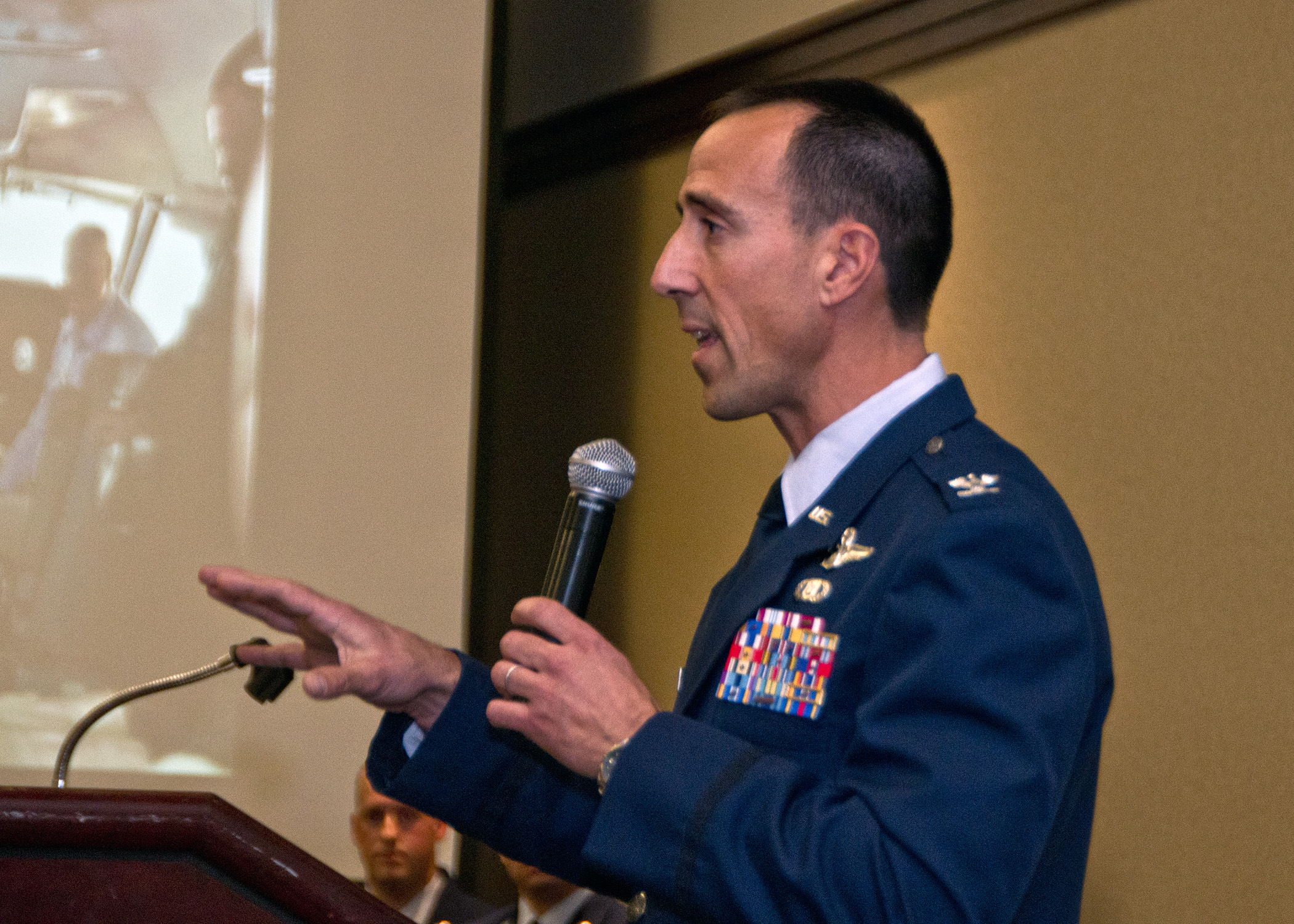 Travis welcomes honorary commanders > Travis Air Force Base > News