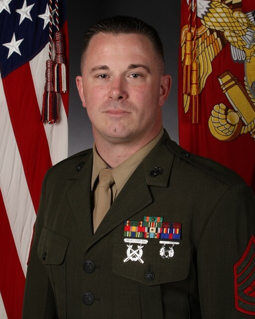 Gunnery Sergeant Robin G. Roberts Jr. > 1st Marine Division > Biography