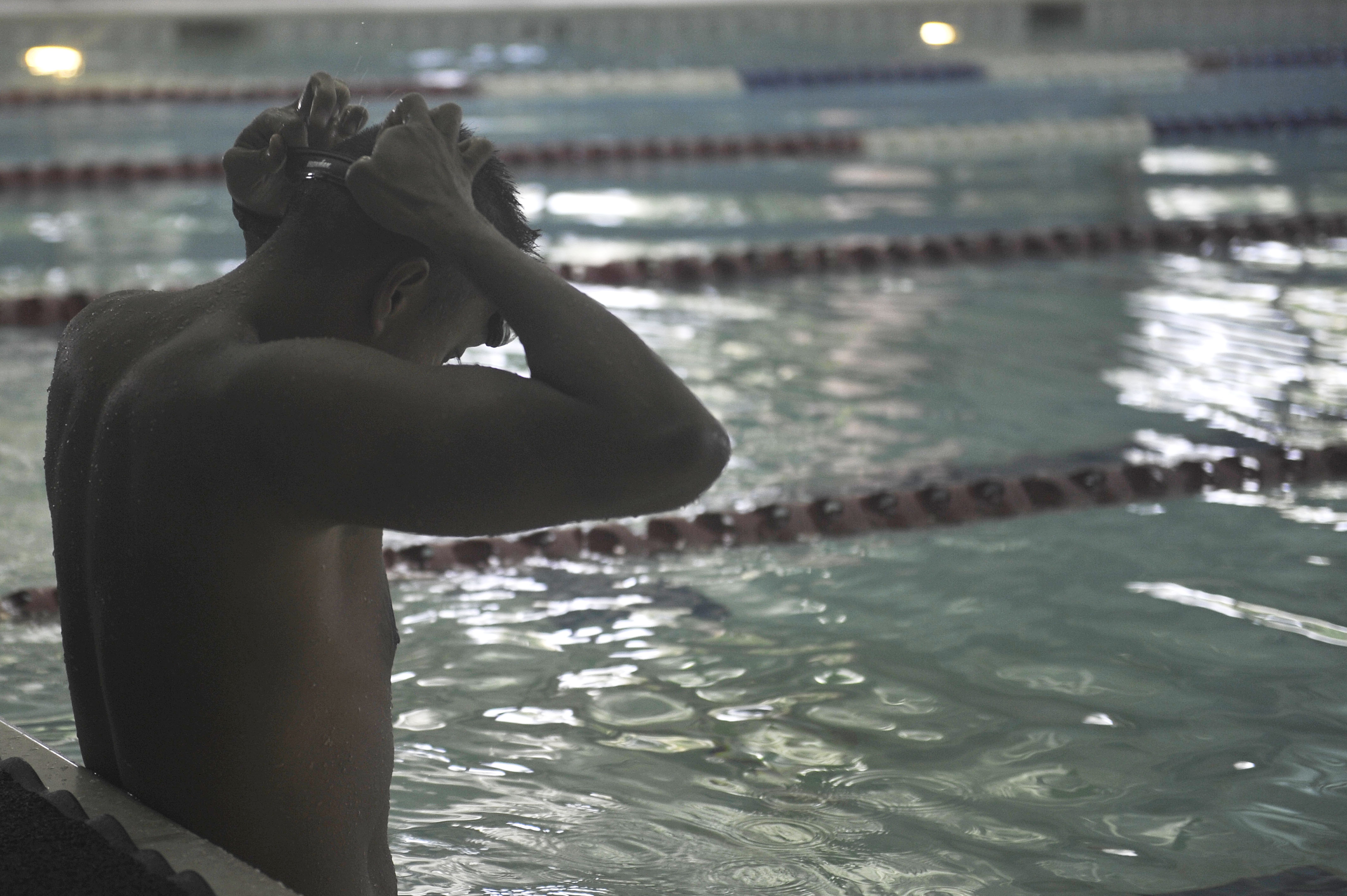 Service members make a "splash" at Shellbank pool > Joint Base Langley ...