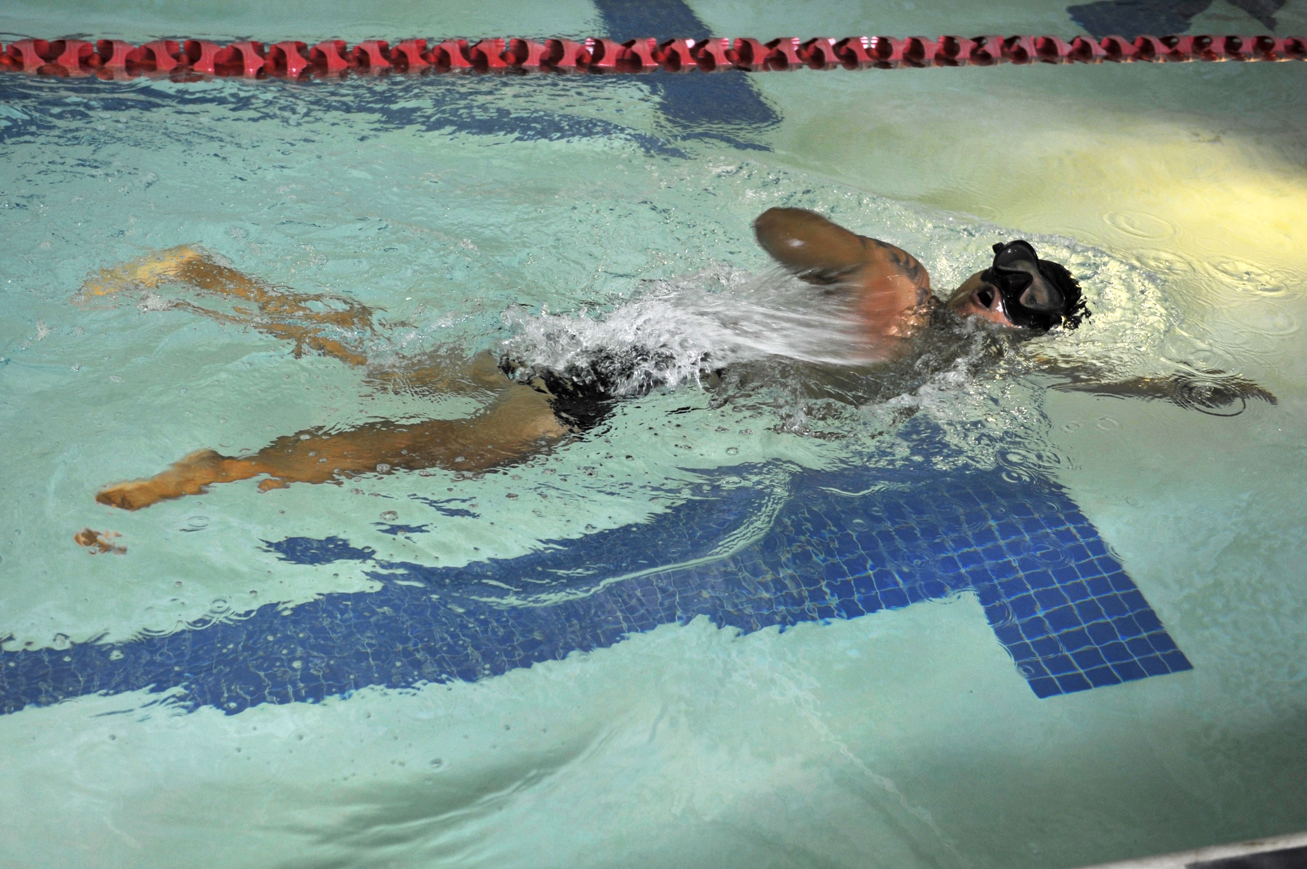 Service members make a splash at Shellbank pool