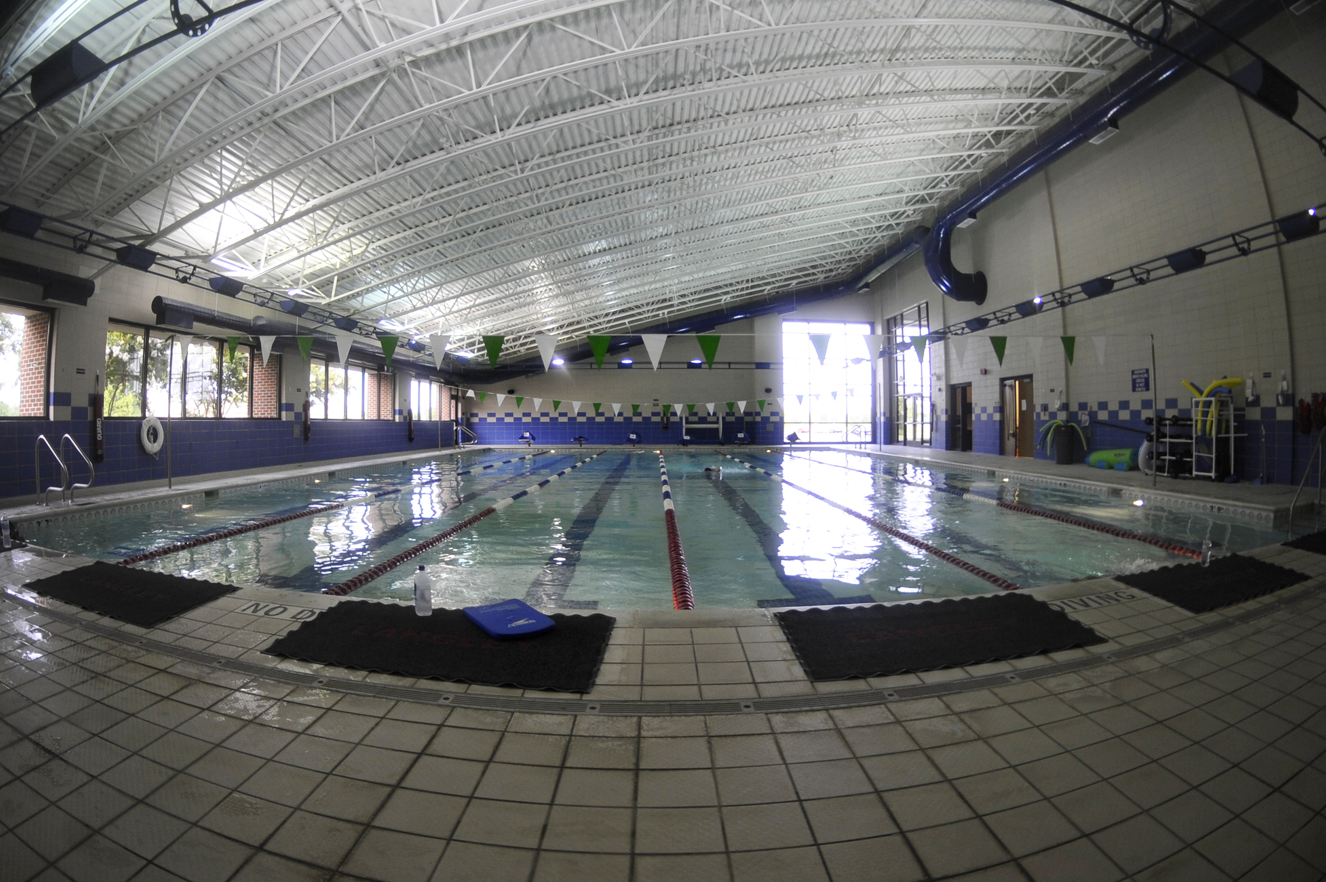 Service members make a "splash" at Shellbank pool > Joint Base Langley ...