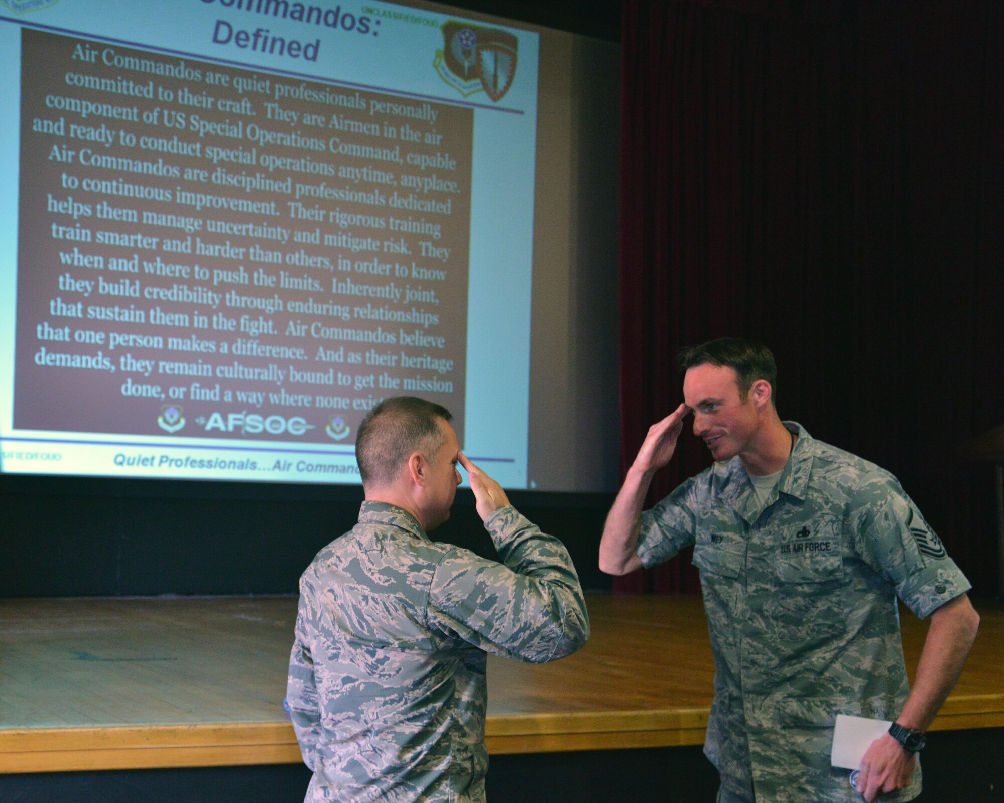 Commander recognizes excellence, announces vision > 352nd Special ...