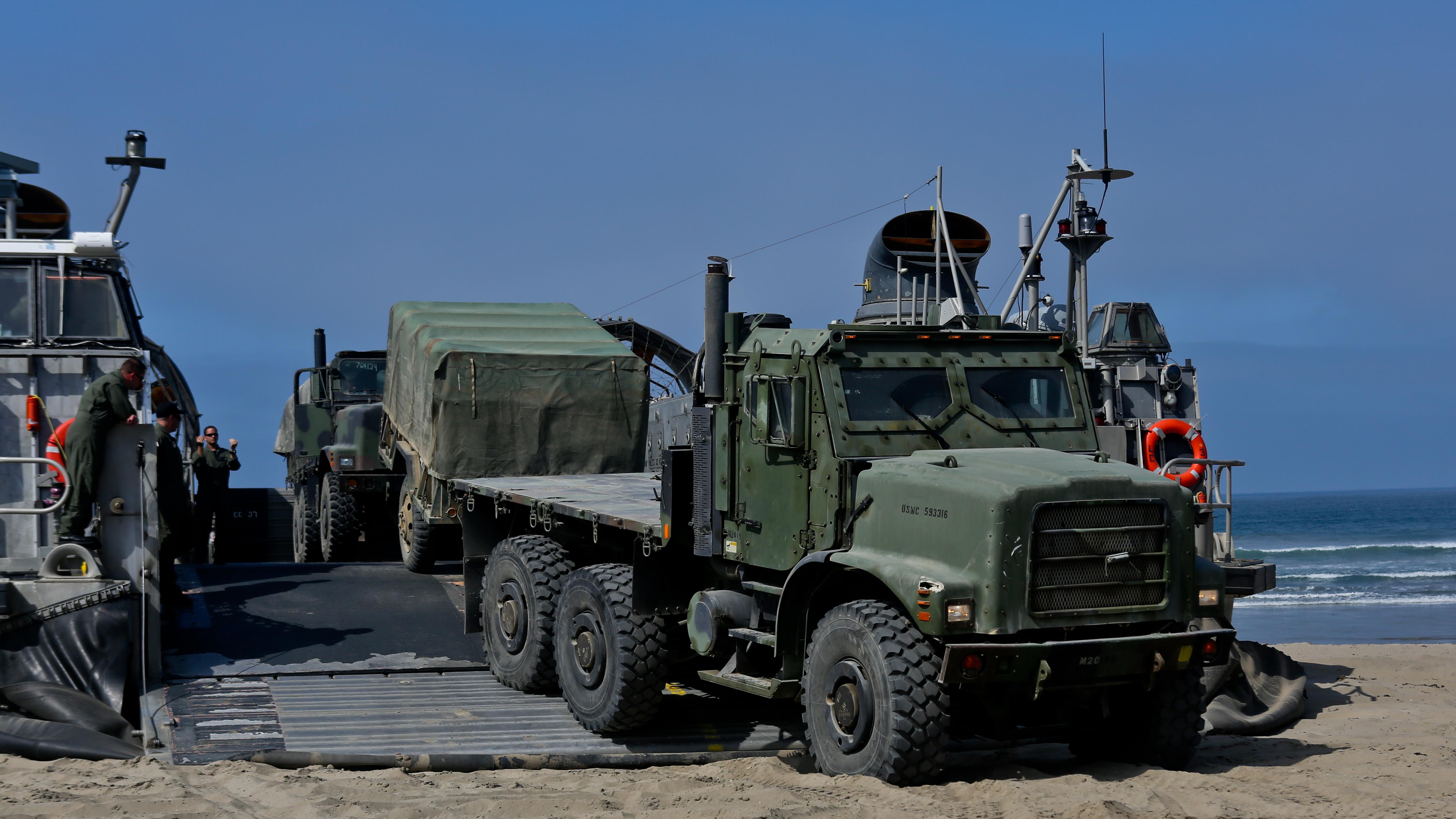 Combat Logistics Battalion 11 Loading Exercise