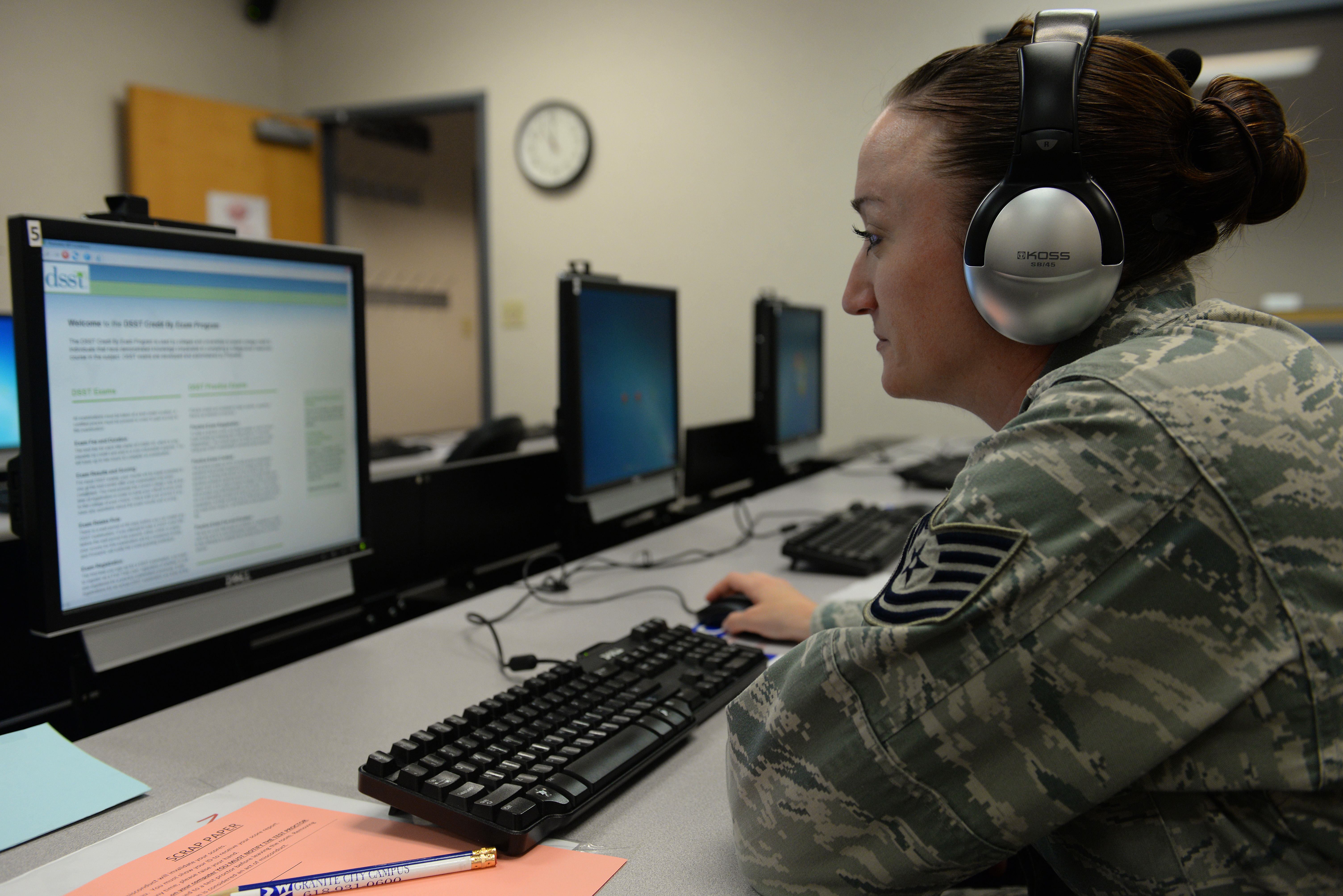 Programs help Airmen navigate toward degree > Scott Air Force Base ...