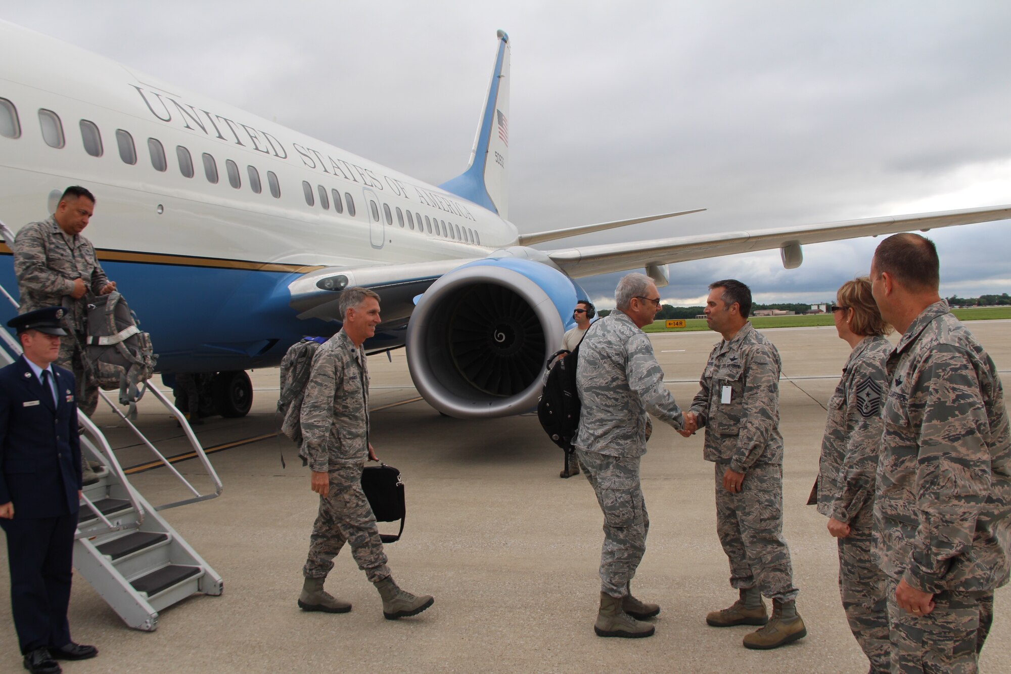932nd Airlift Wing Welcomes Air Force Reserve Command > 932nd Airlift ...