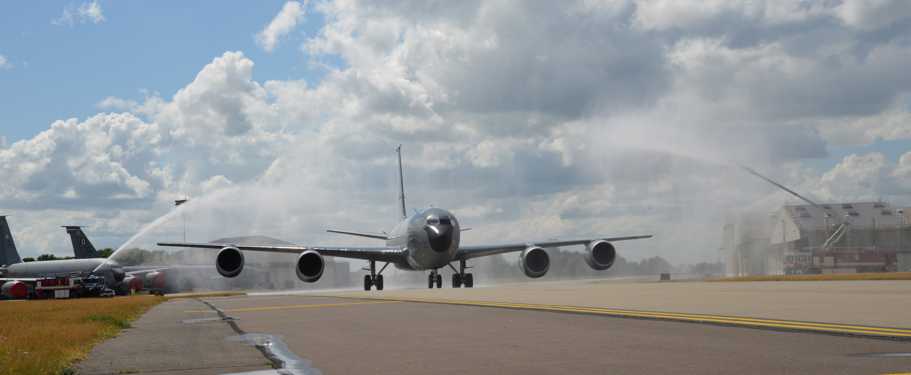 100th ARW vice commander celebrates final flight > Royal Air Force ...