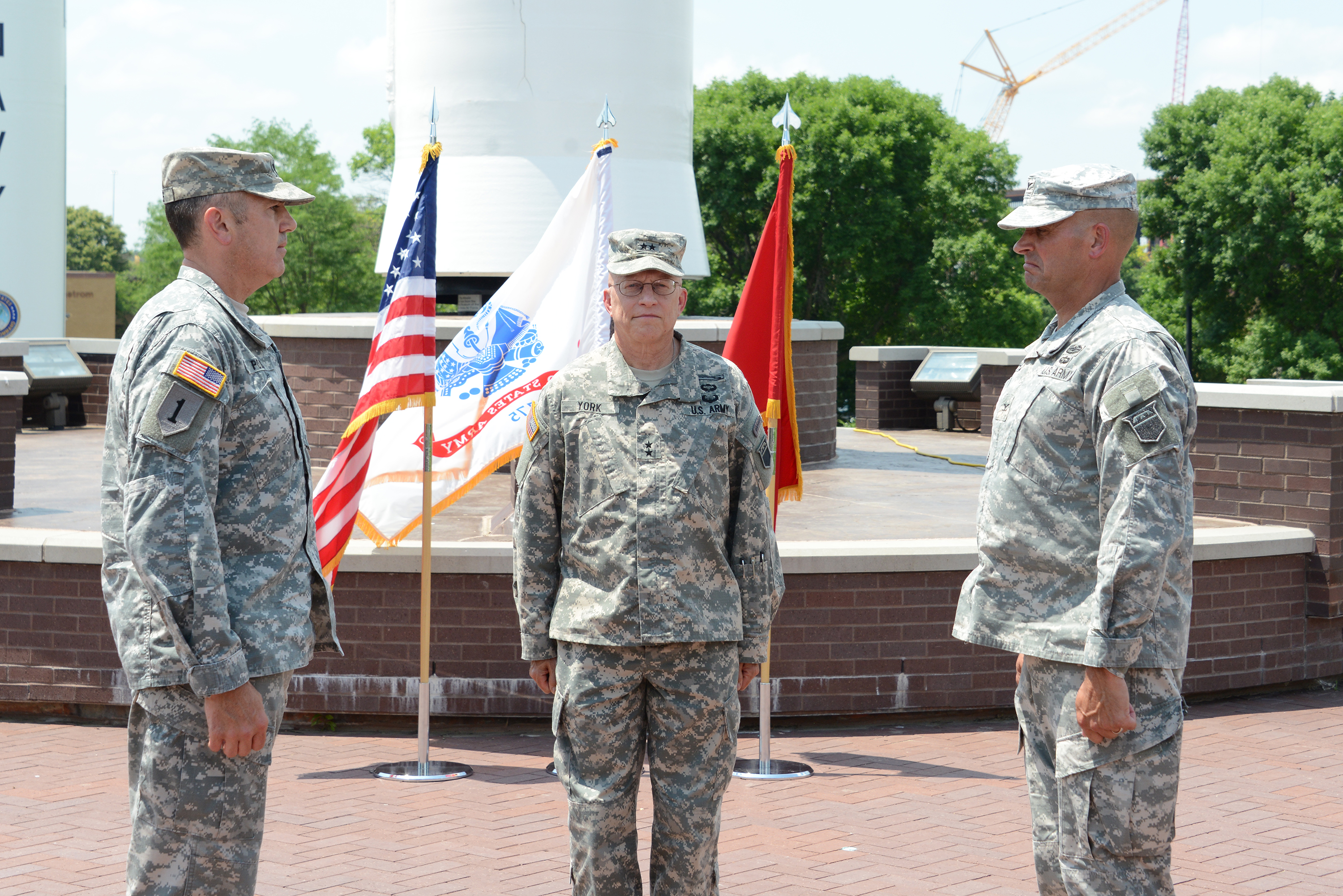 USSTRATCOM Army Reserve Element welcomes new commander > Offutt Air ...