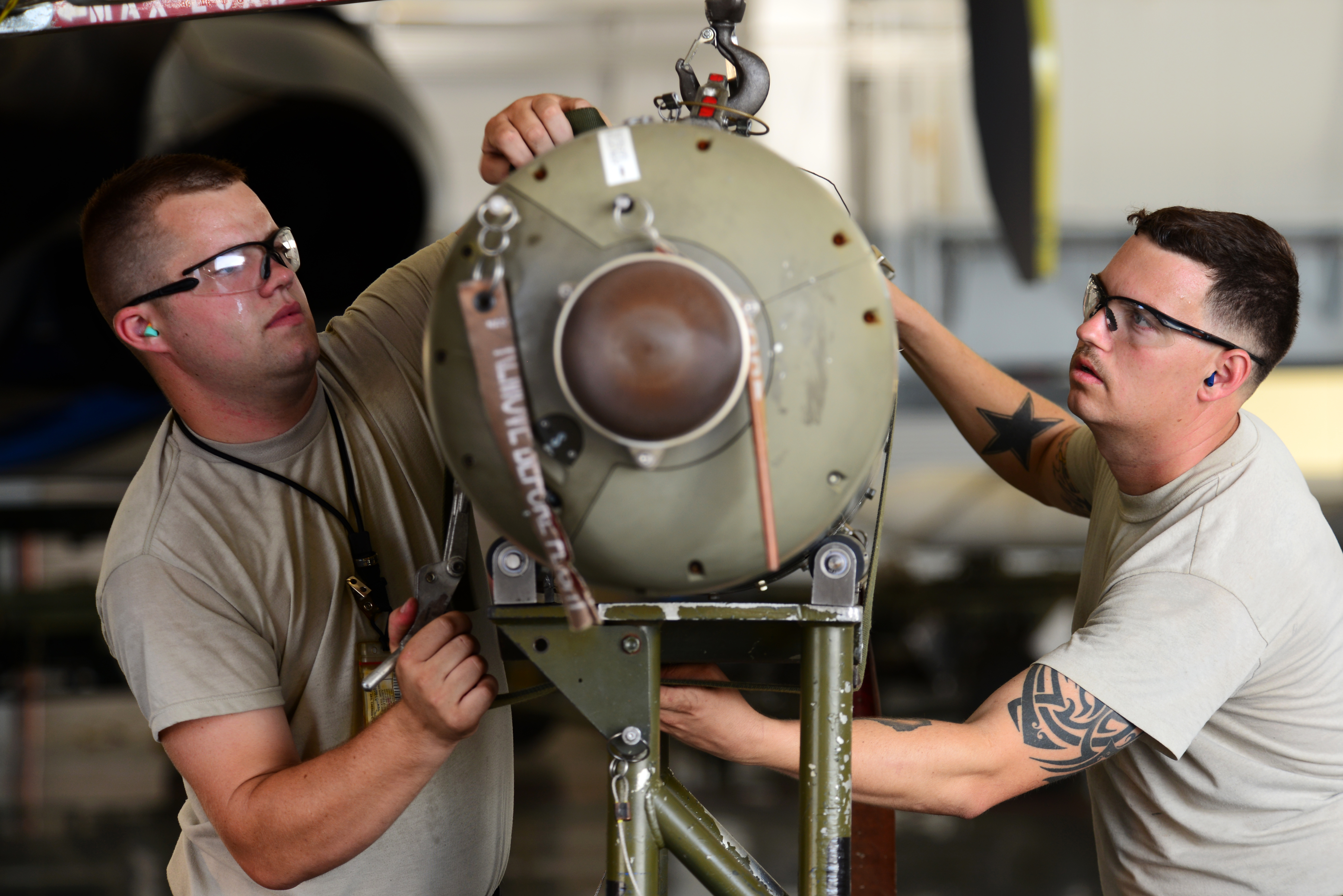 2nd Maintenance Group Load Crew of the Quarter > Barksdale Air Force ...