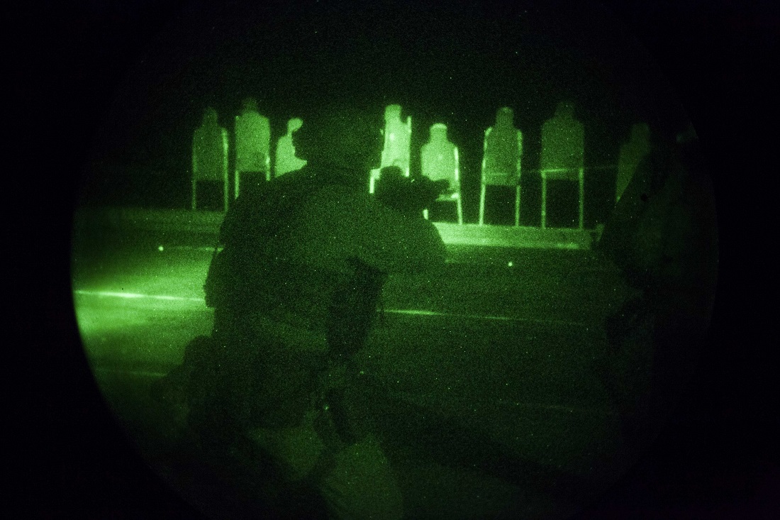 U.S. Marines execute night shoot