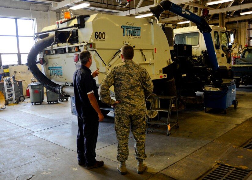 Vehicle management innovation saves Air Force thousands > Air Mobility ...