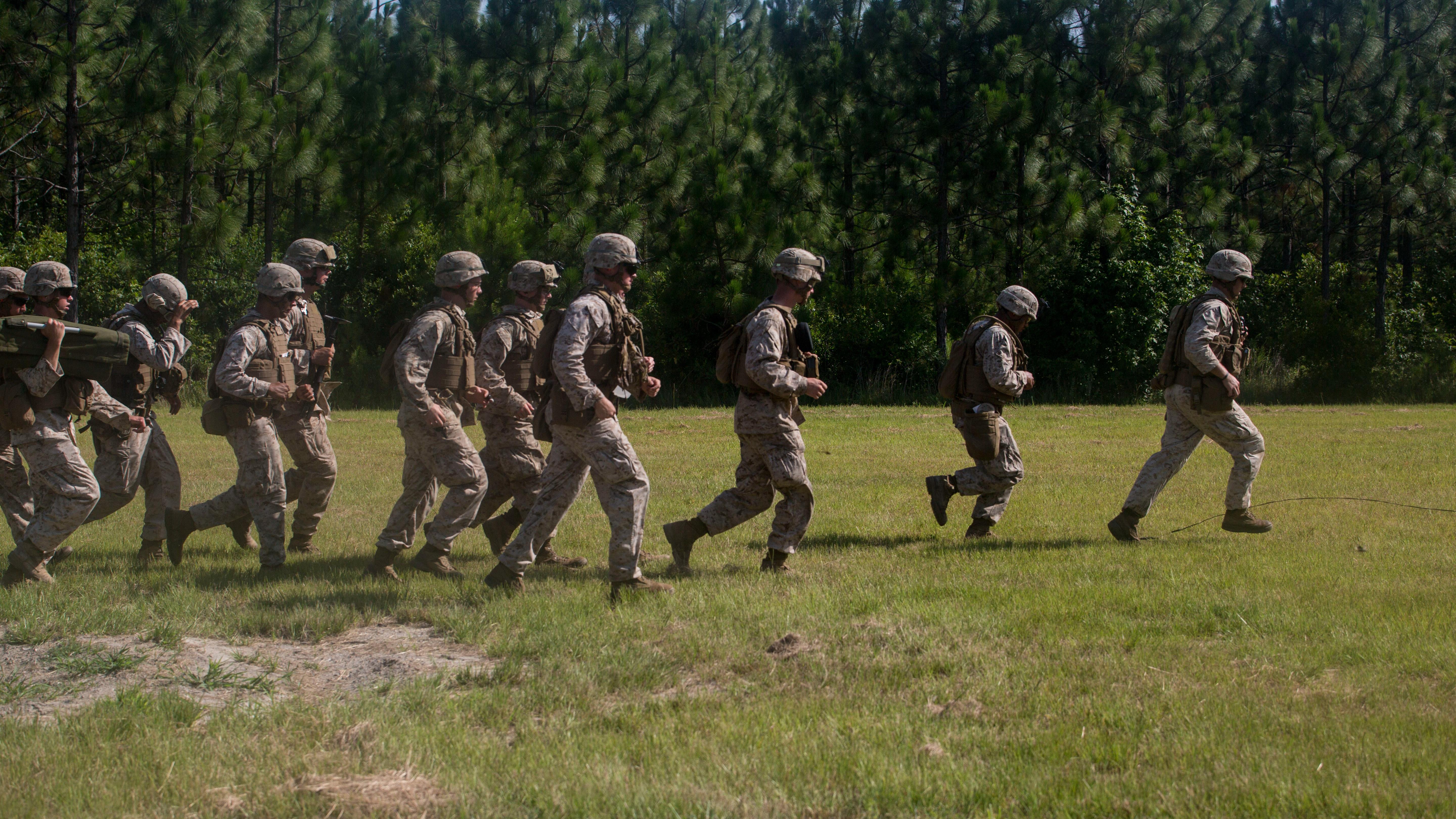 Fire and Fury: 2nd CEB, 1/8 conduct urban breaching techniques to ...