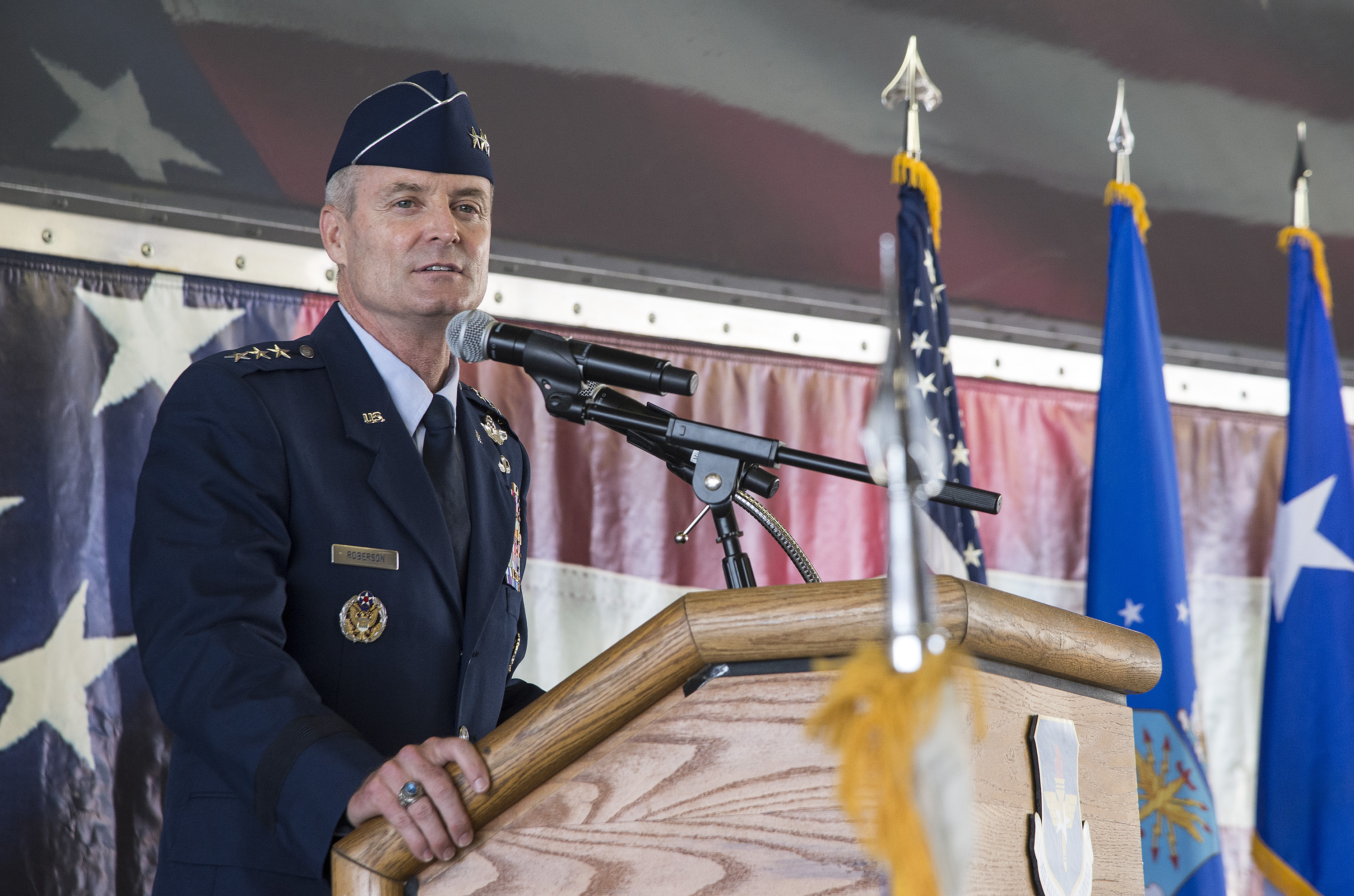 Lt. Gen. Roberson takes command of AETC > Air Force > Article Display Lt. Gen. Roberson takes command of AETC > Air Force > Article Display