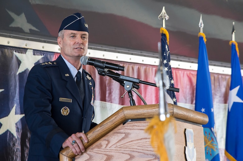 Lt. Gen. Roberson takes command of AETC > U.S. Air Force > Article Display