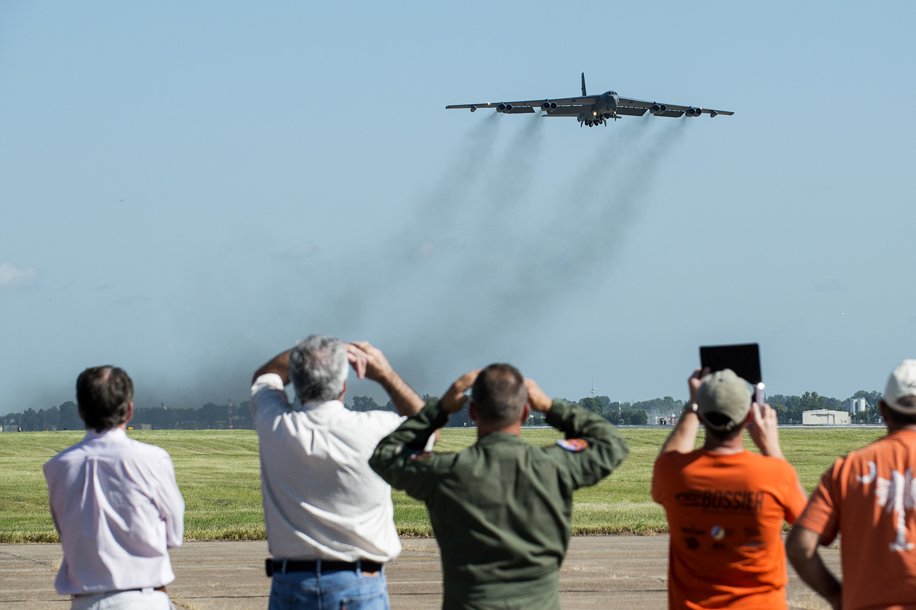 A 93rd Bomb Squadron B-52 makes Oshkosh debut > 307th Bomb Wing ...
