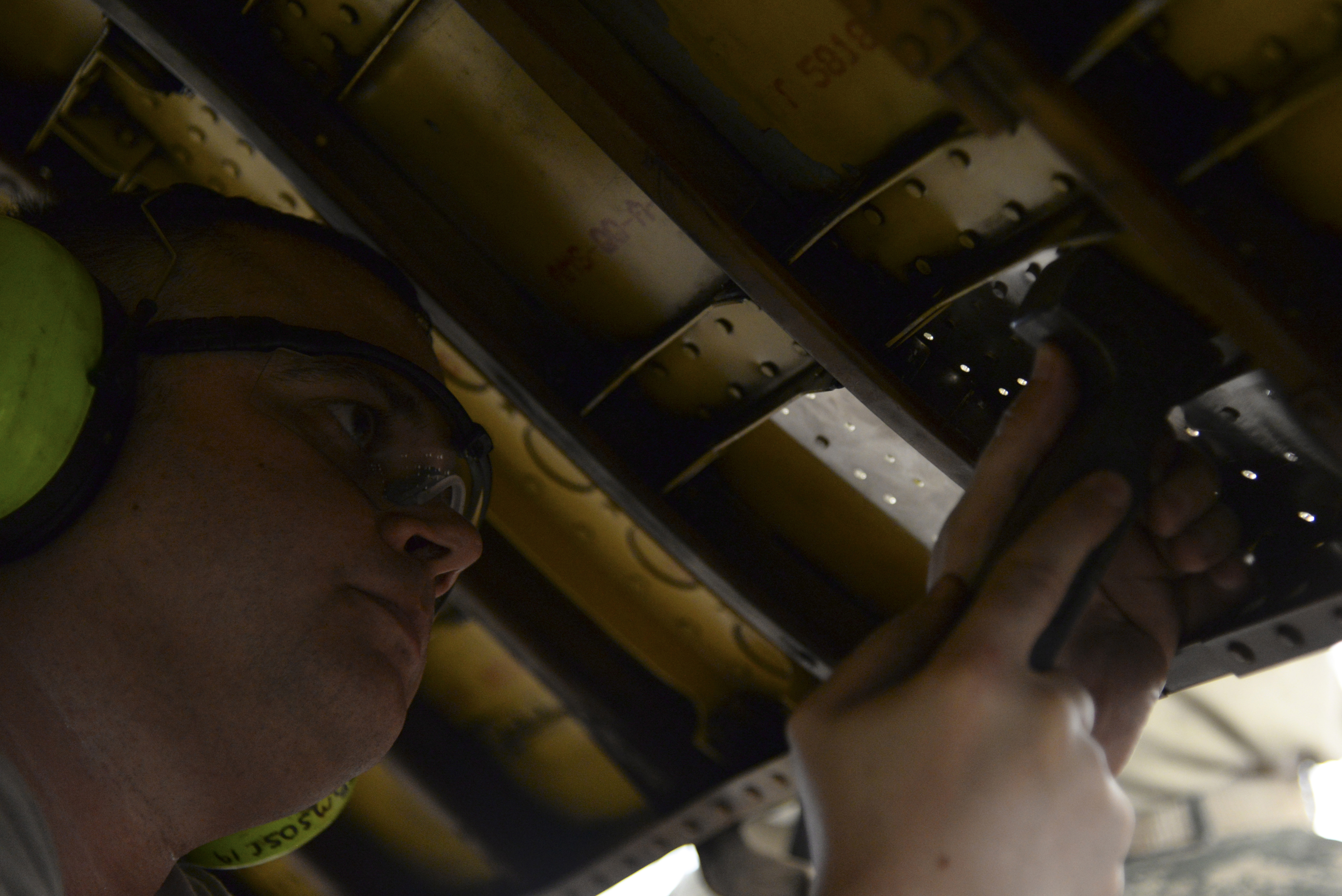 Keeping the Buff young: aircraft structural maintenance > Air Force ...