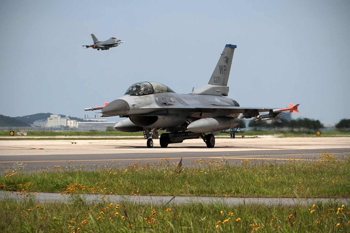 Wolf Pack Tackles July Heat during Exercise Beverly Midnight 15-4 > U.S ...