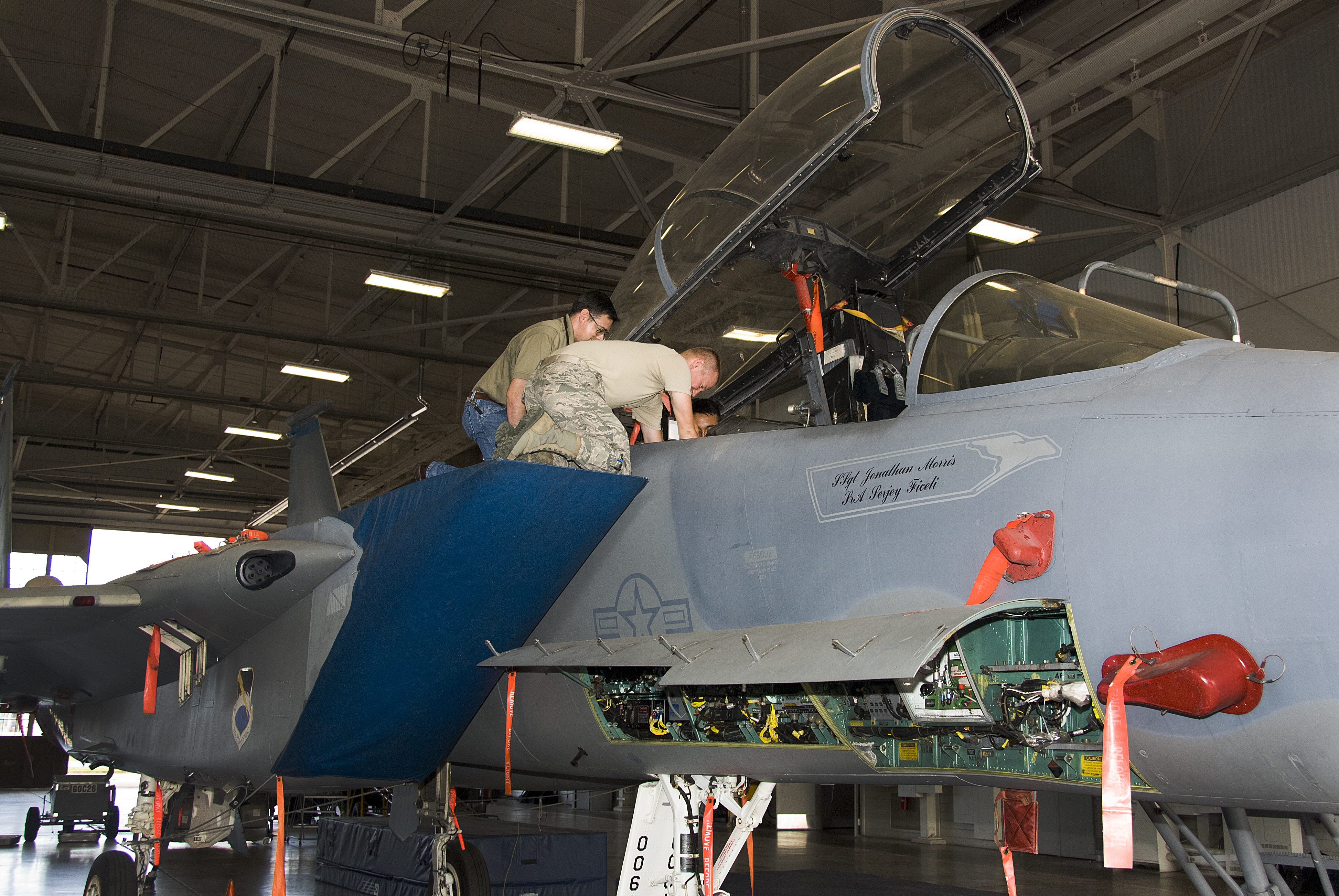 F-15D Aircraft maintenance