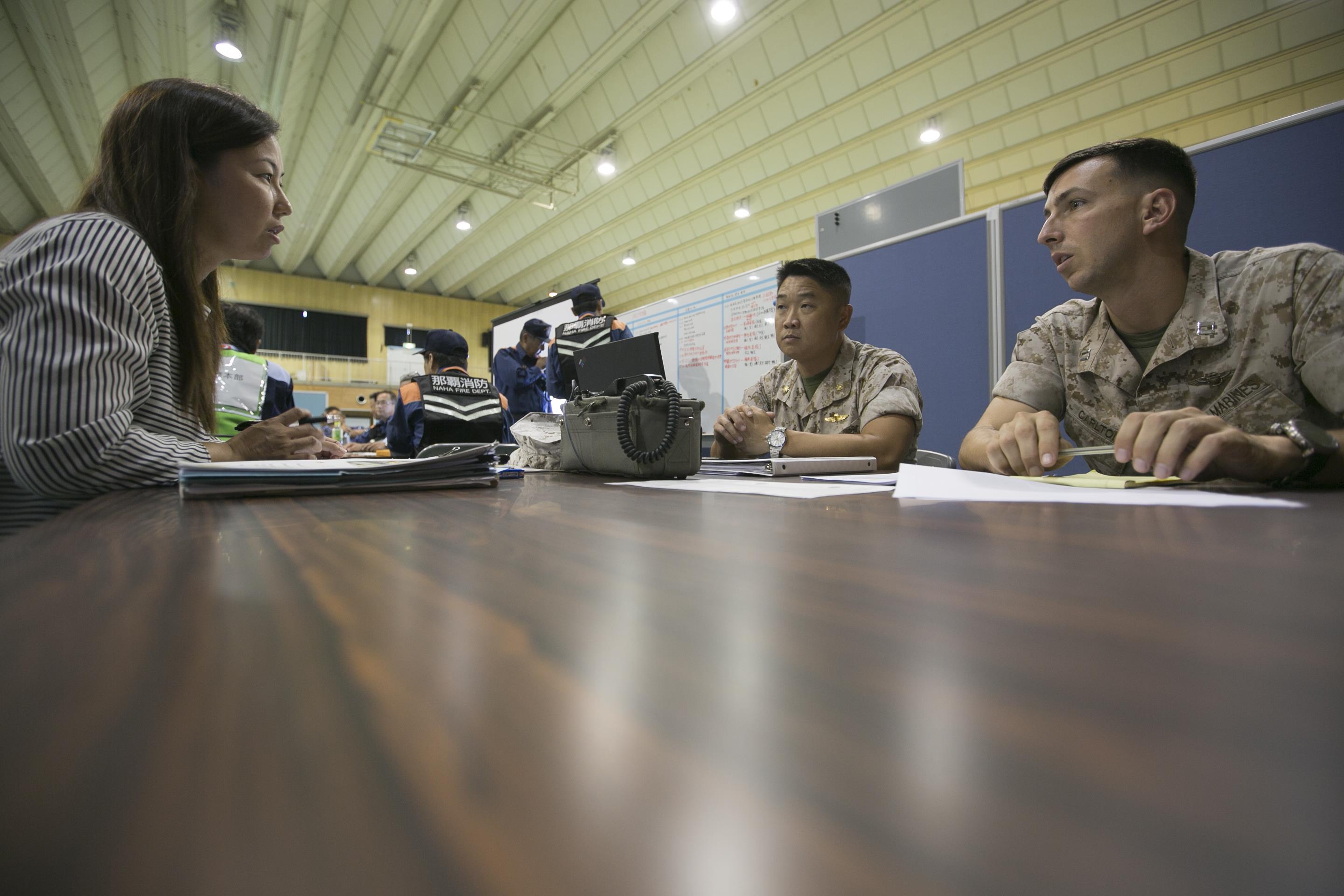 JSDF, Marines train for disasters