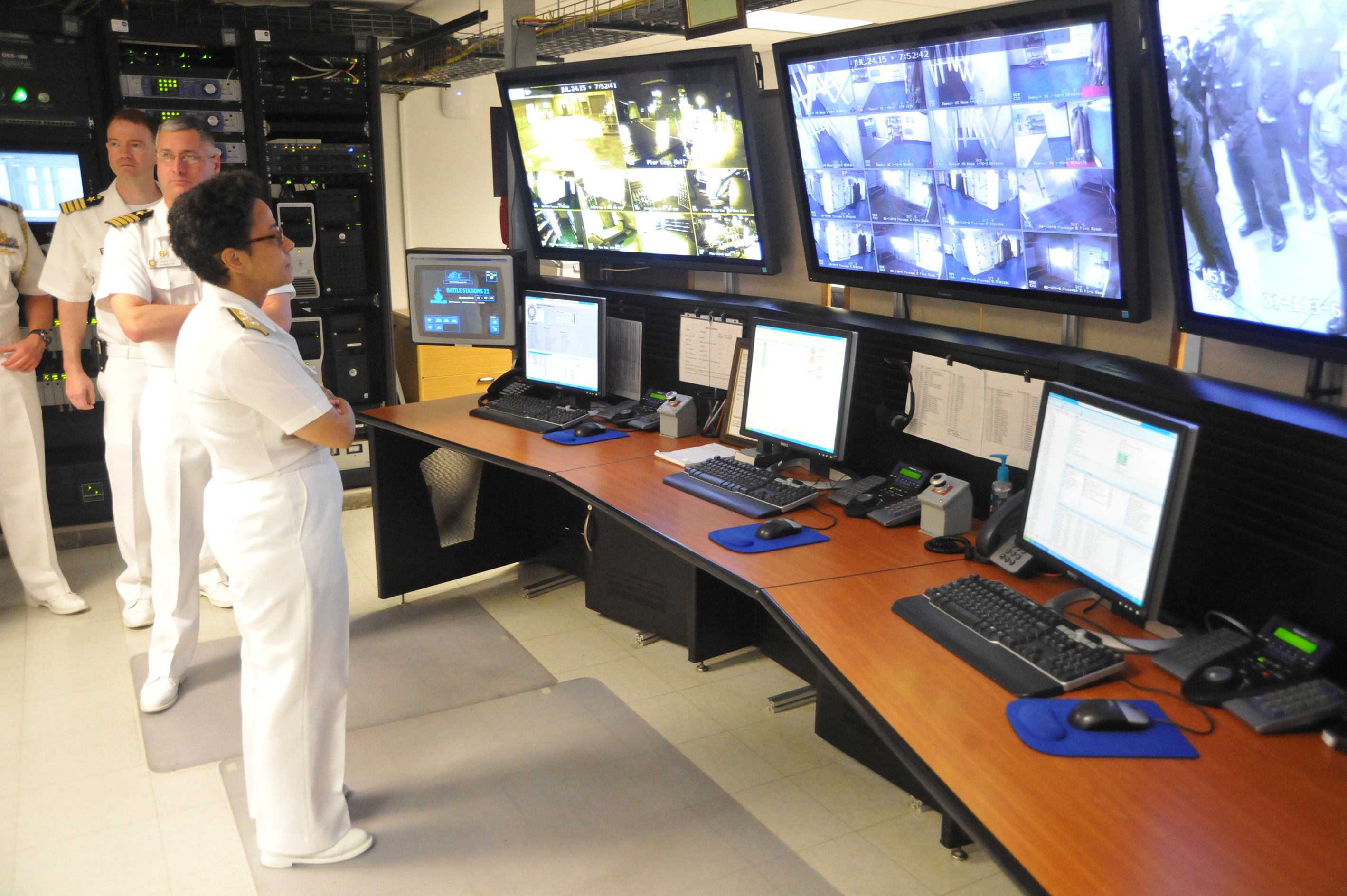 Vice Chief of Naval Operations Visits Boot Camp > United States Navy ...