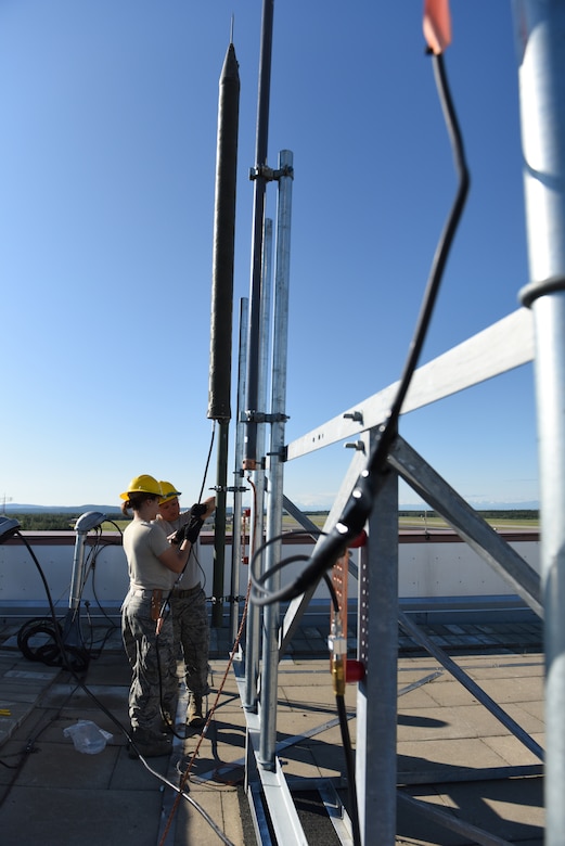 211th EIS provides assistance to Alaska ANG during Exercise Frosty ...