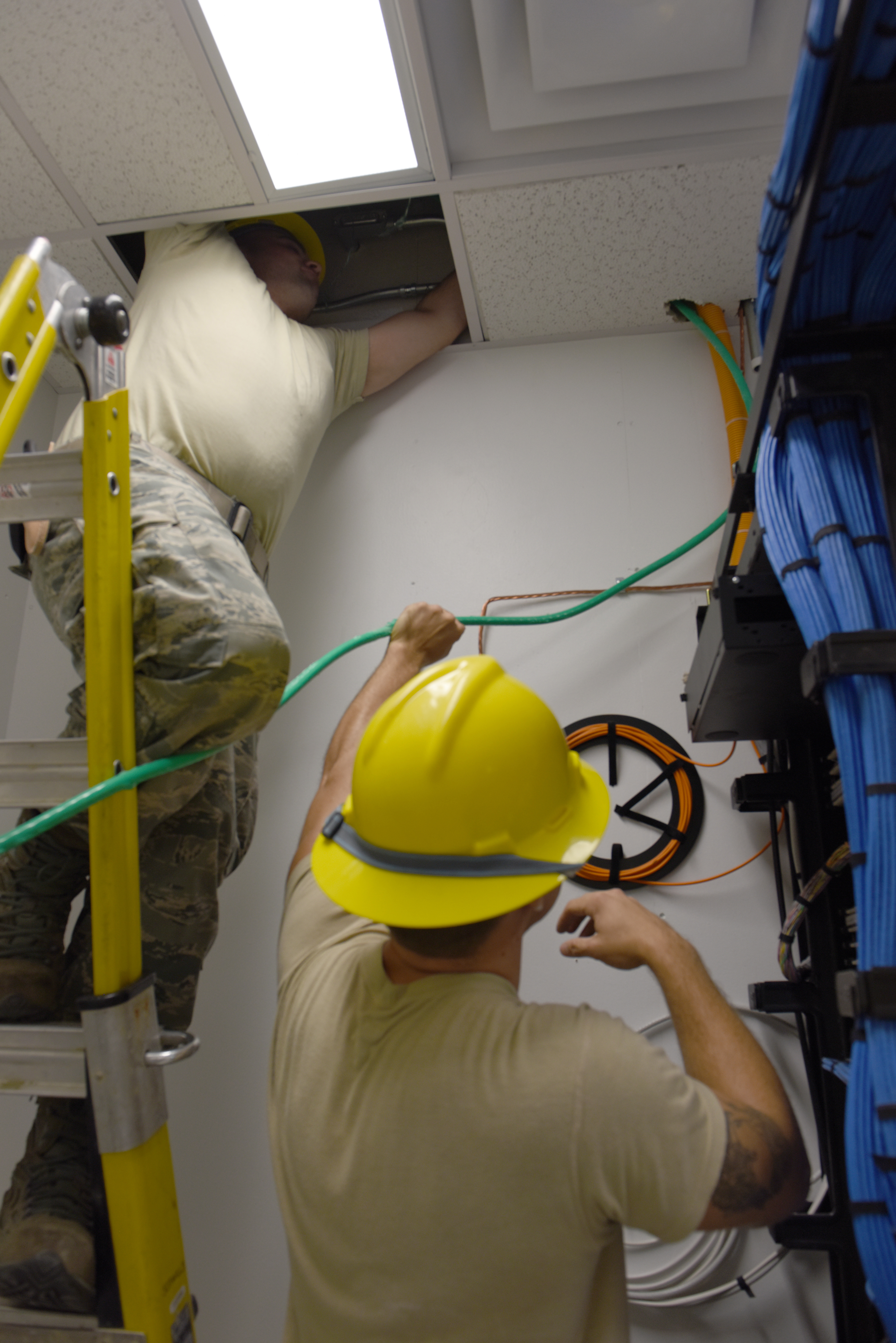 211th EIS provides assistance to Alaska ANG during Exercise Frosty ...