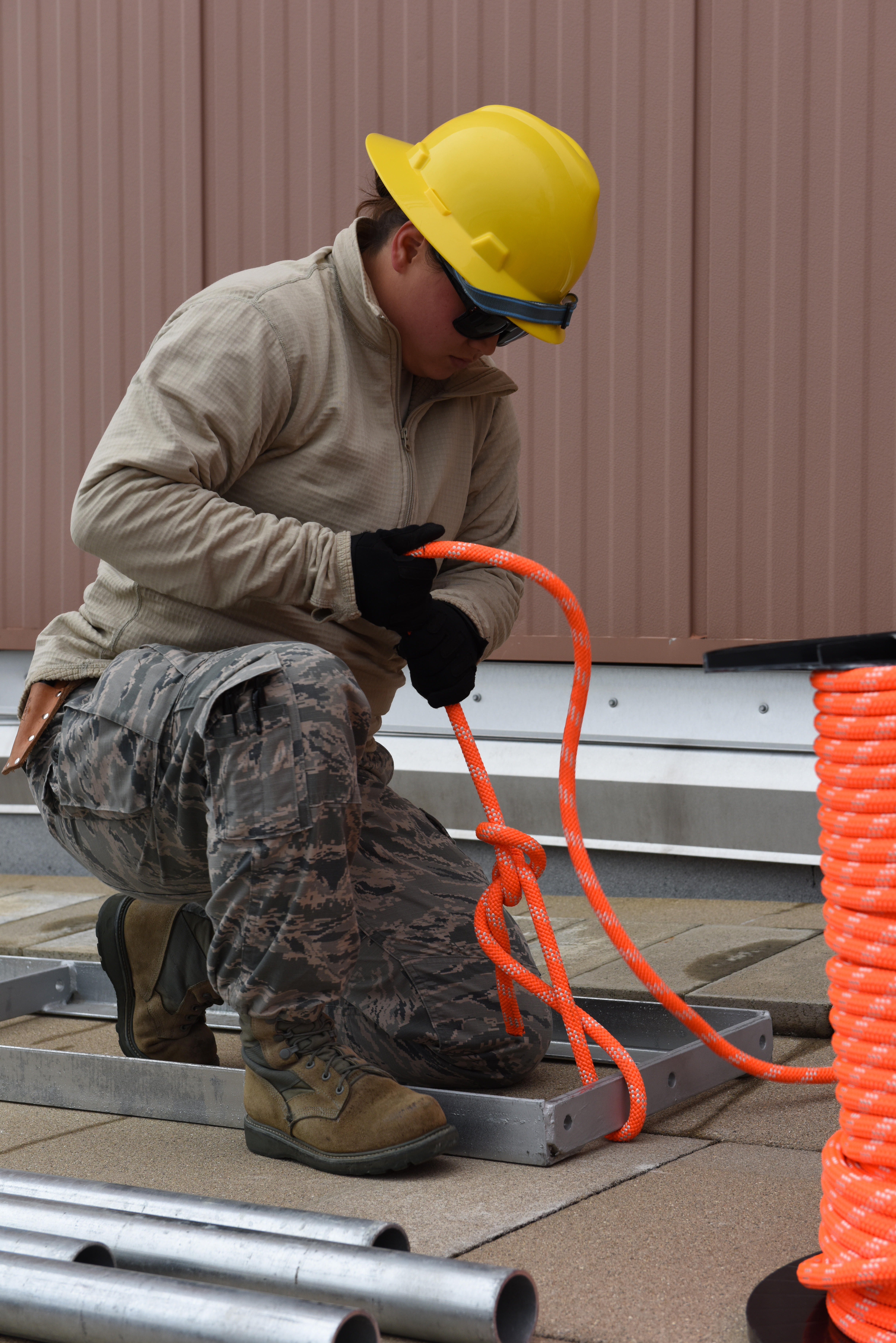 211th EIS provides assistance to Alaska ANG during Exercise Frosty ...