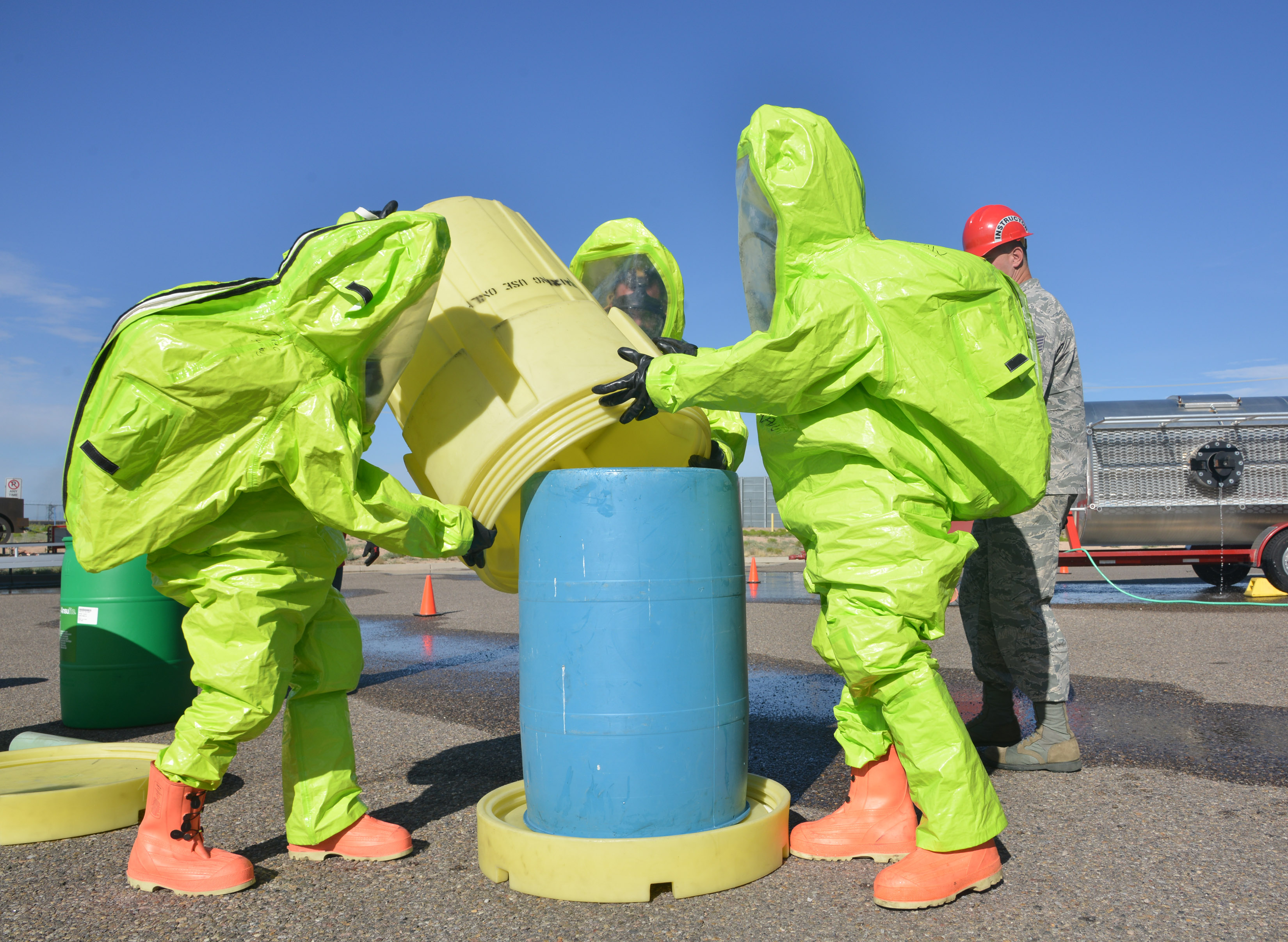 Firefighters train to contain hazardous materials > Kirtland Air Force ...
