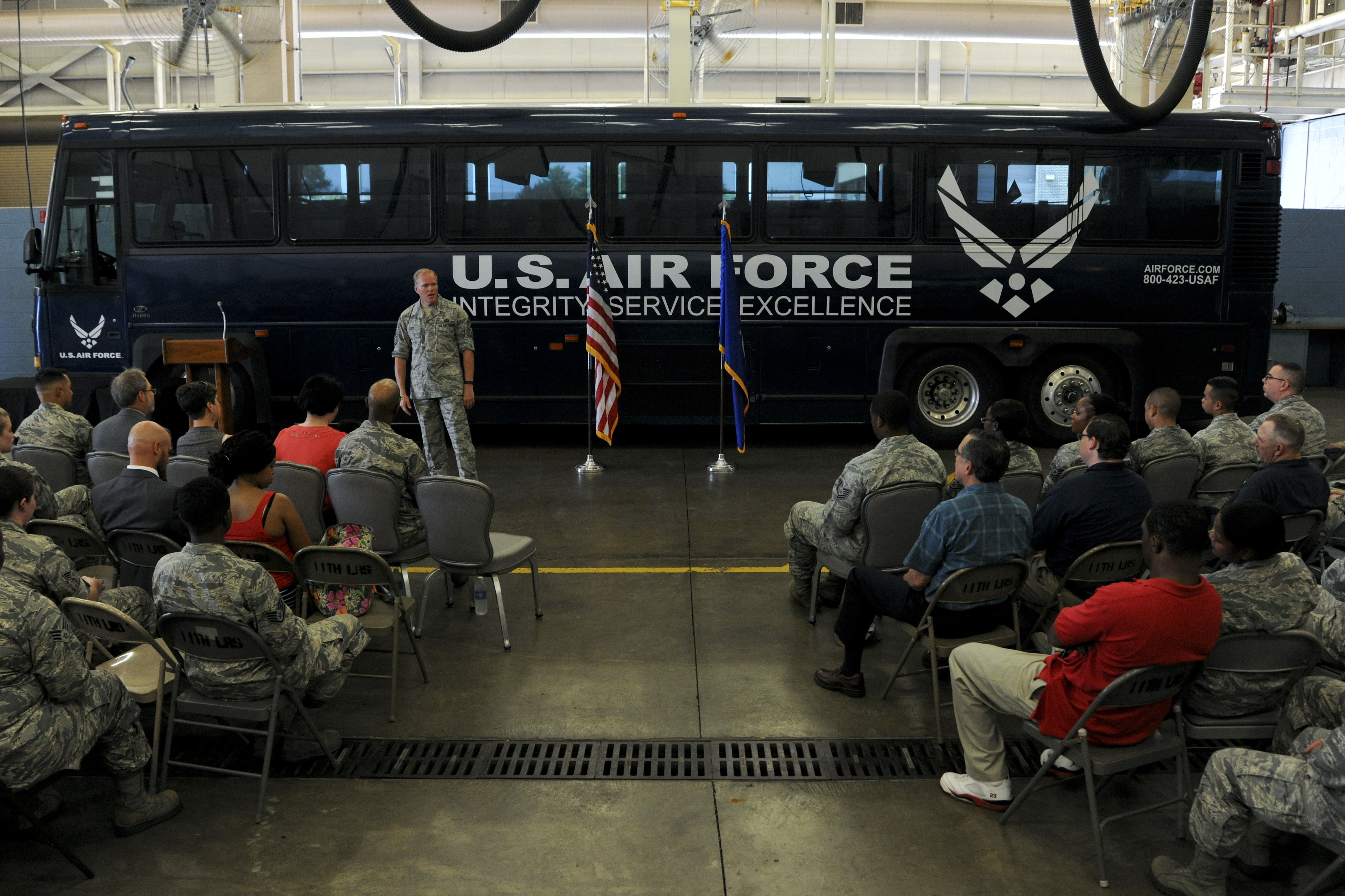 CMSAF speaks at 11 LRS > Joint Base Andrews > Article Display