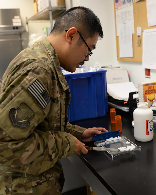 ‘1000s of Hands’ Project: 455th EMDOS Capt. David Vuong > U.S. Air ...