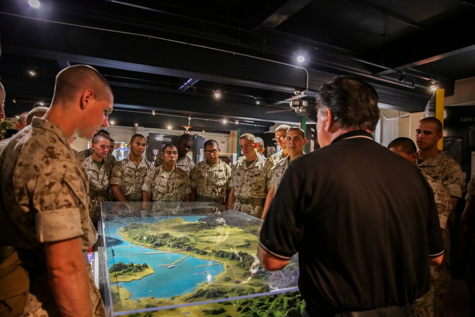 Recruits motivated for Crucible through history > Marine Corps Recruit ...