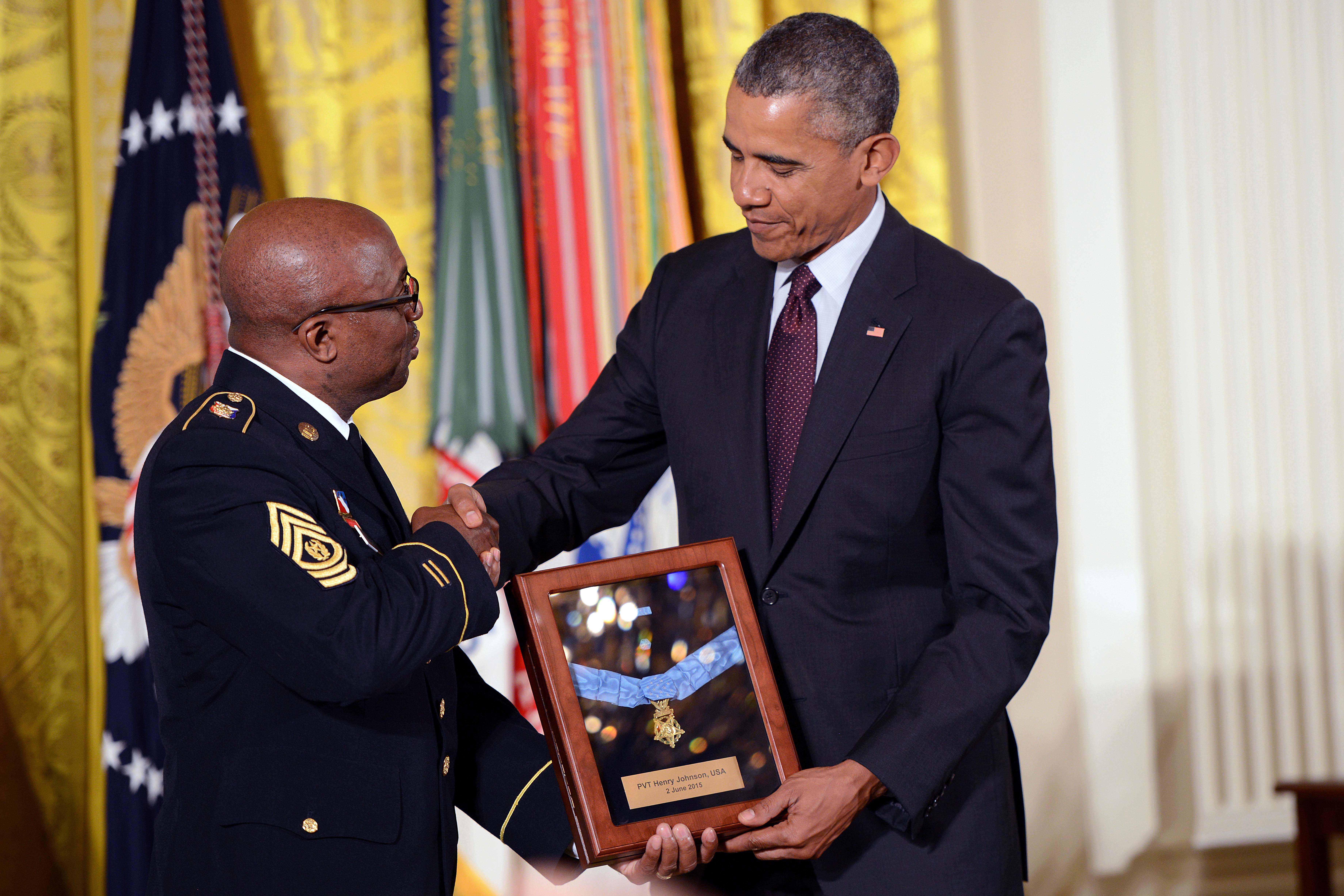 Army Command Sgt. Maj. Louis Wilson, New York National Guard senior ...