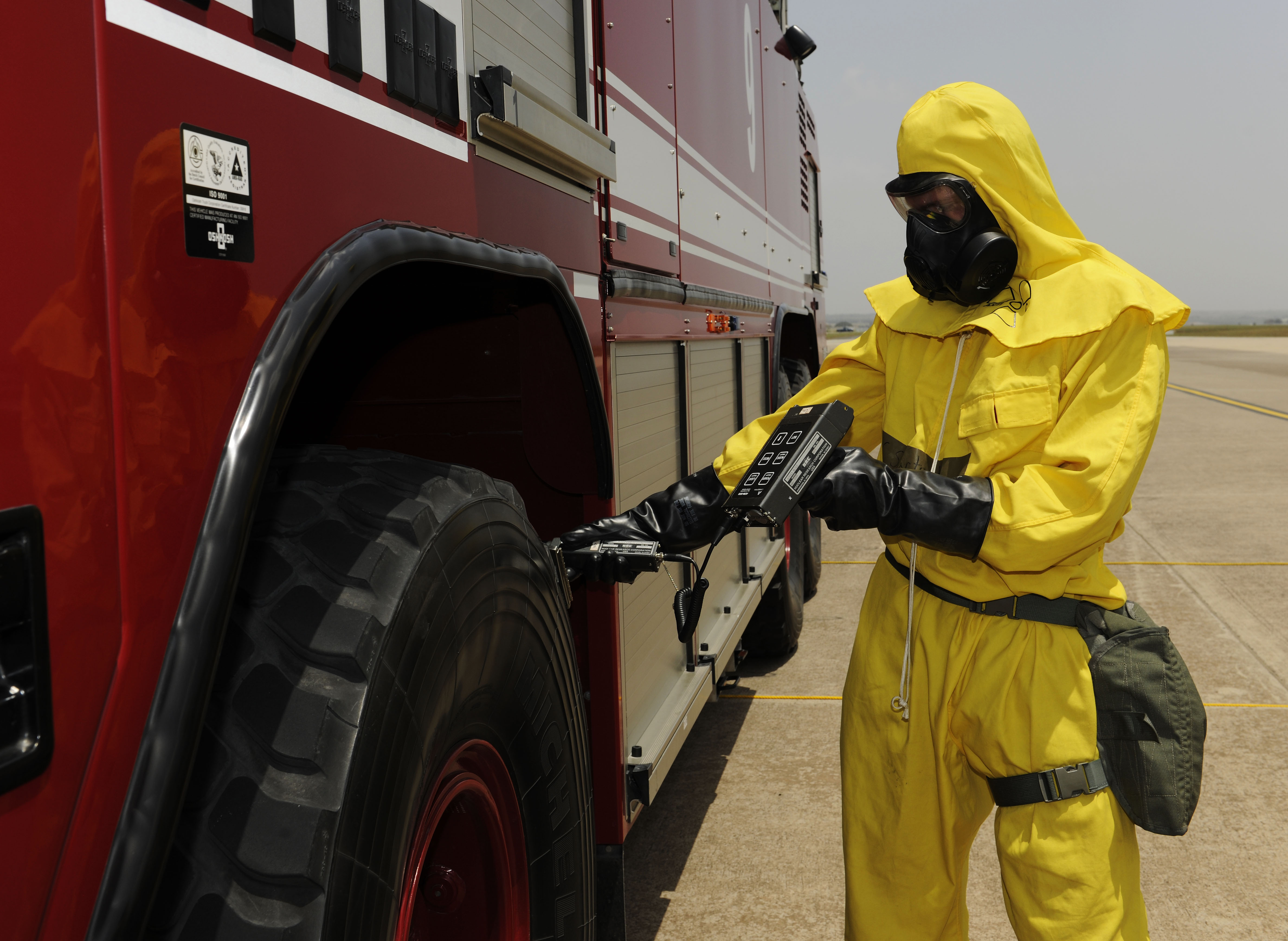 Airmen exercise contamination control procedures > Incirlik Air Base ...