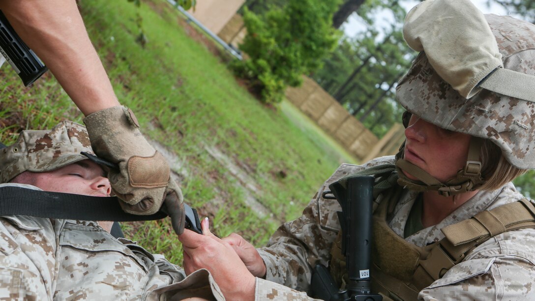 CLB 26 Marines and sailors conduct mass casualty training